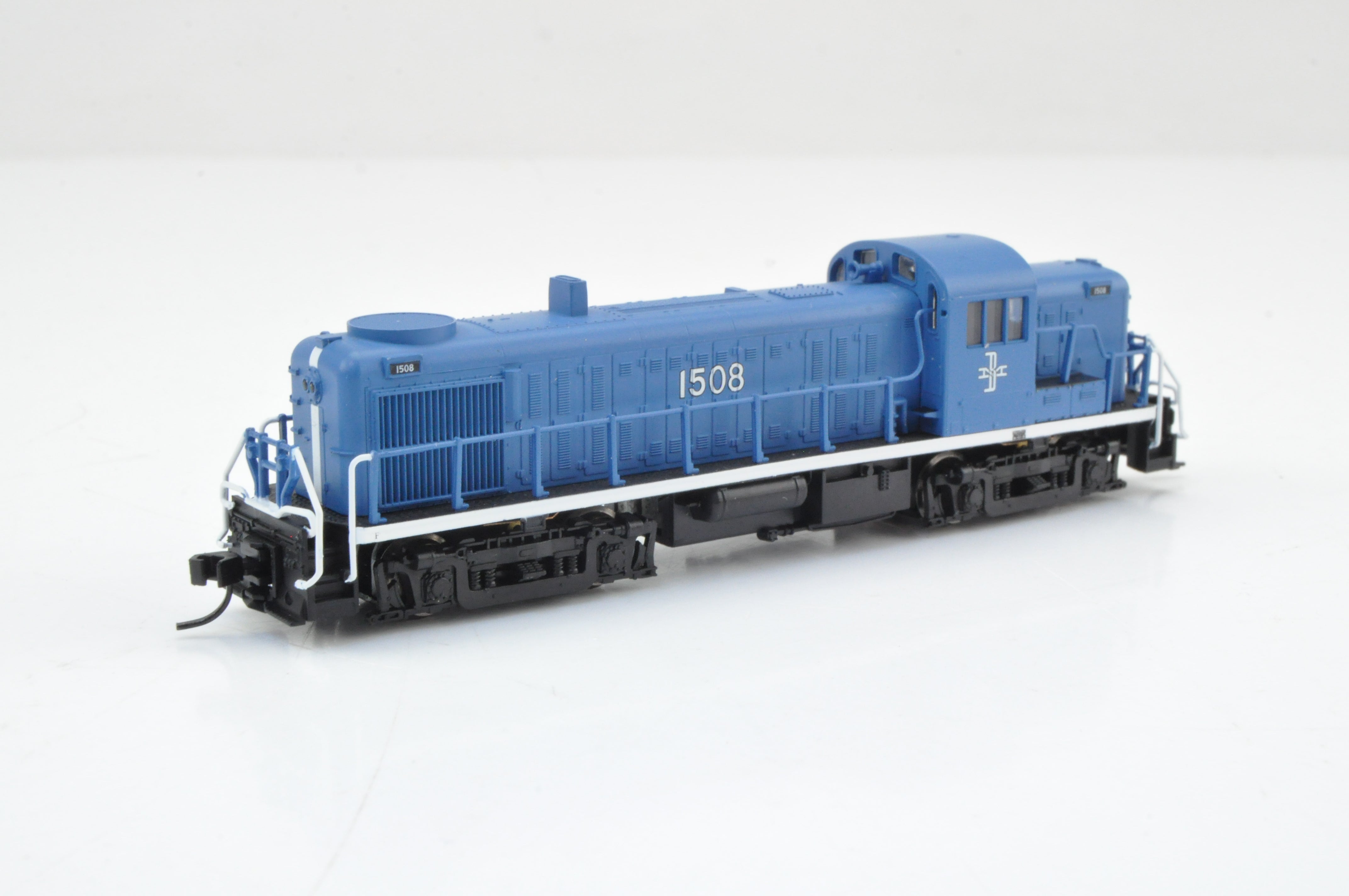 Atlas N Gauge 42080 RS-3 Locomotive Boston & Maine #1508 - Boxed