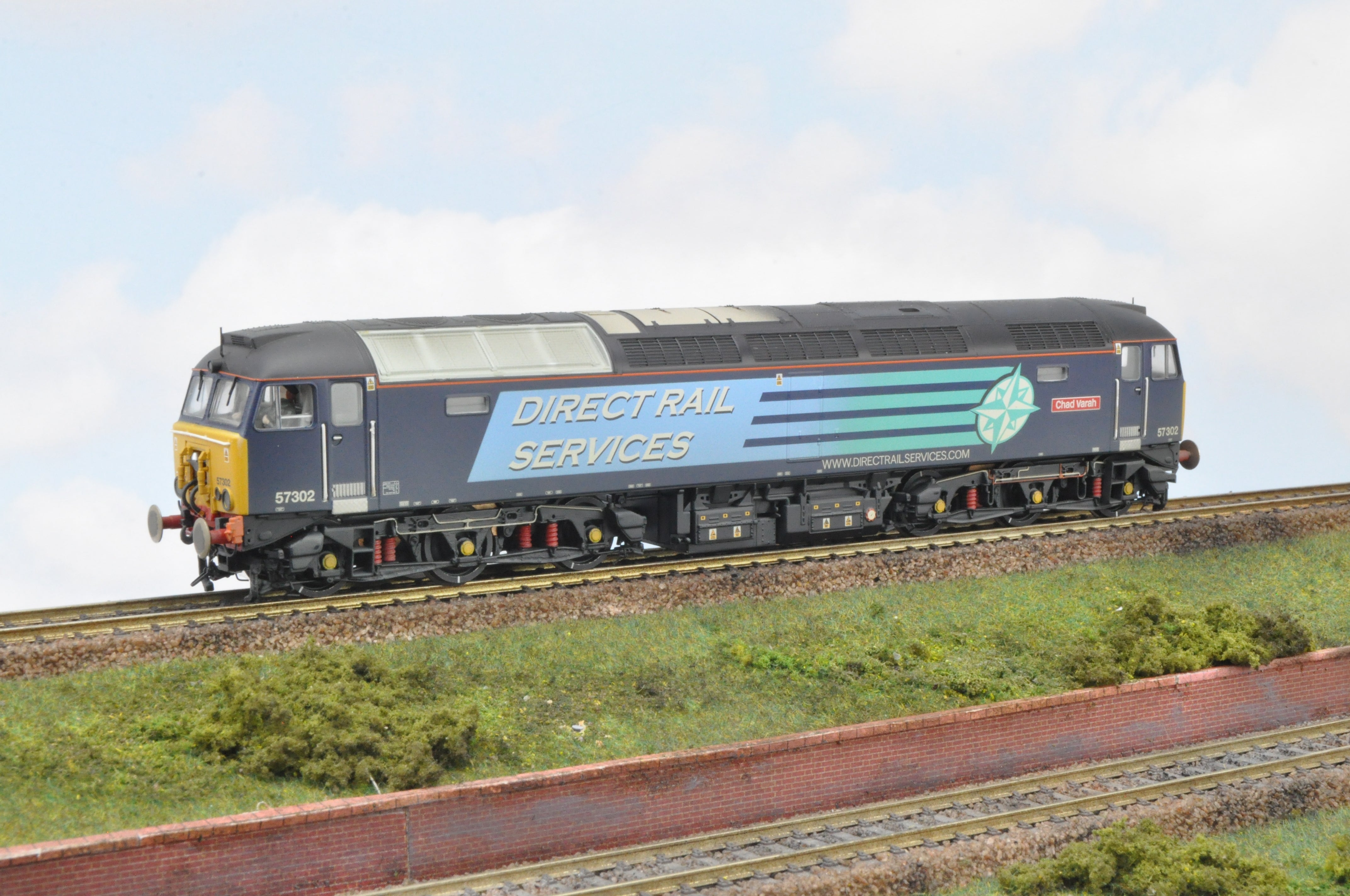 Bachmann OO Gauge 32-763A DRS Compass Class 57/3 57302 'Chad Varah'