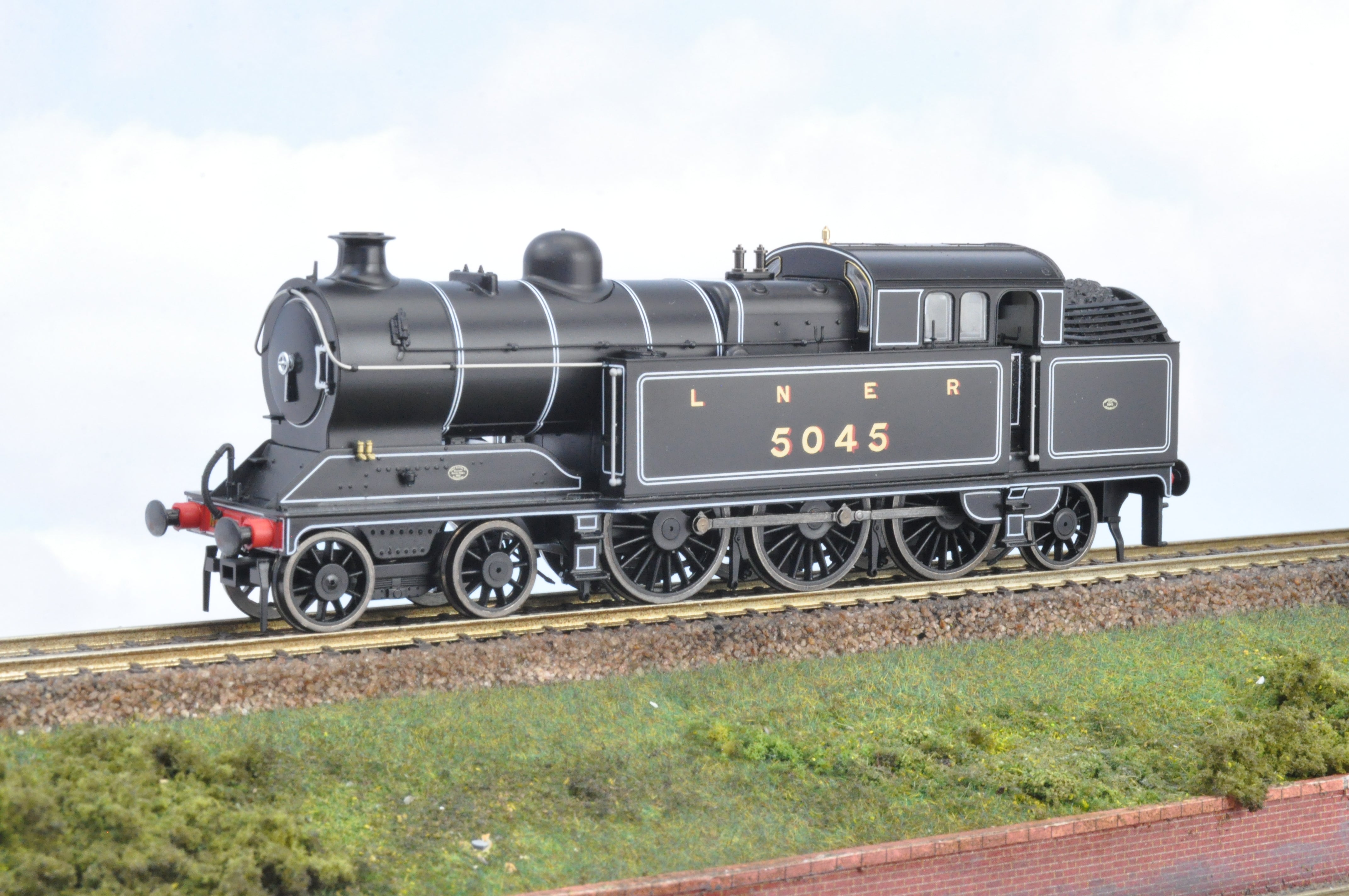 Sonic Models OO Gauge S4101-03 GCR/LNER Class A5/1 4-6-2T LNER Black N