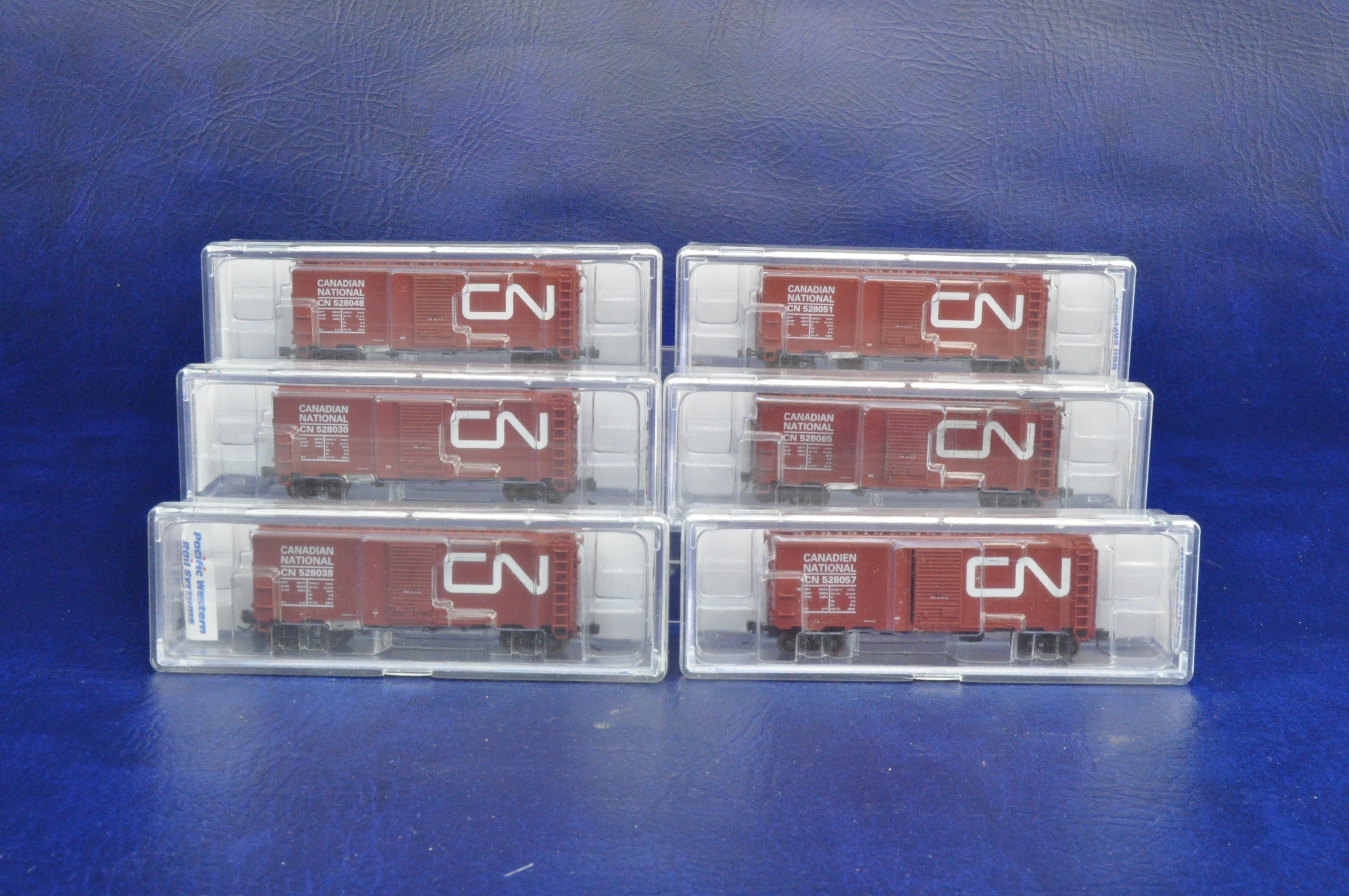 Pacific Western Rail Systems N Gauge Rake of 6 40ft Single 6ft Brown D