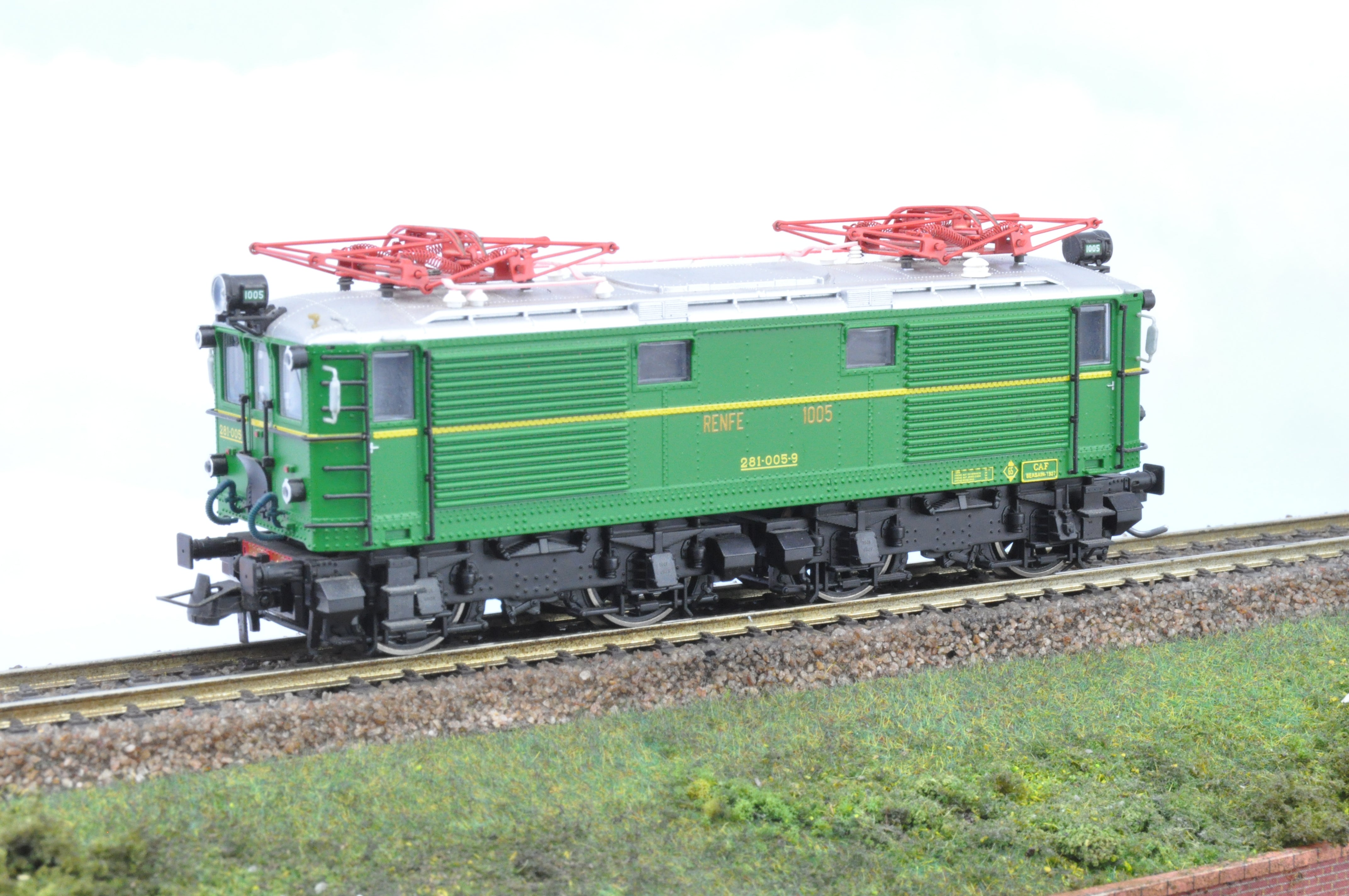 Roco HO Gauge 62681 RENFE E.1005 Electric Locomotive - Boxed