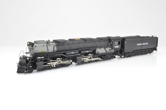 Lionel HO Gauge 6-58000 Union Pacific Challenger #3985 4-6-6-4 - DCC S