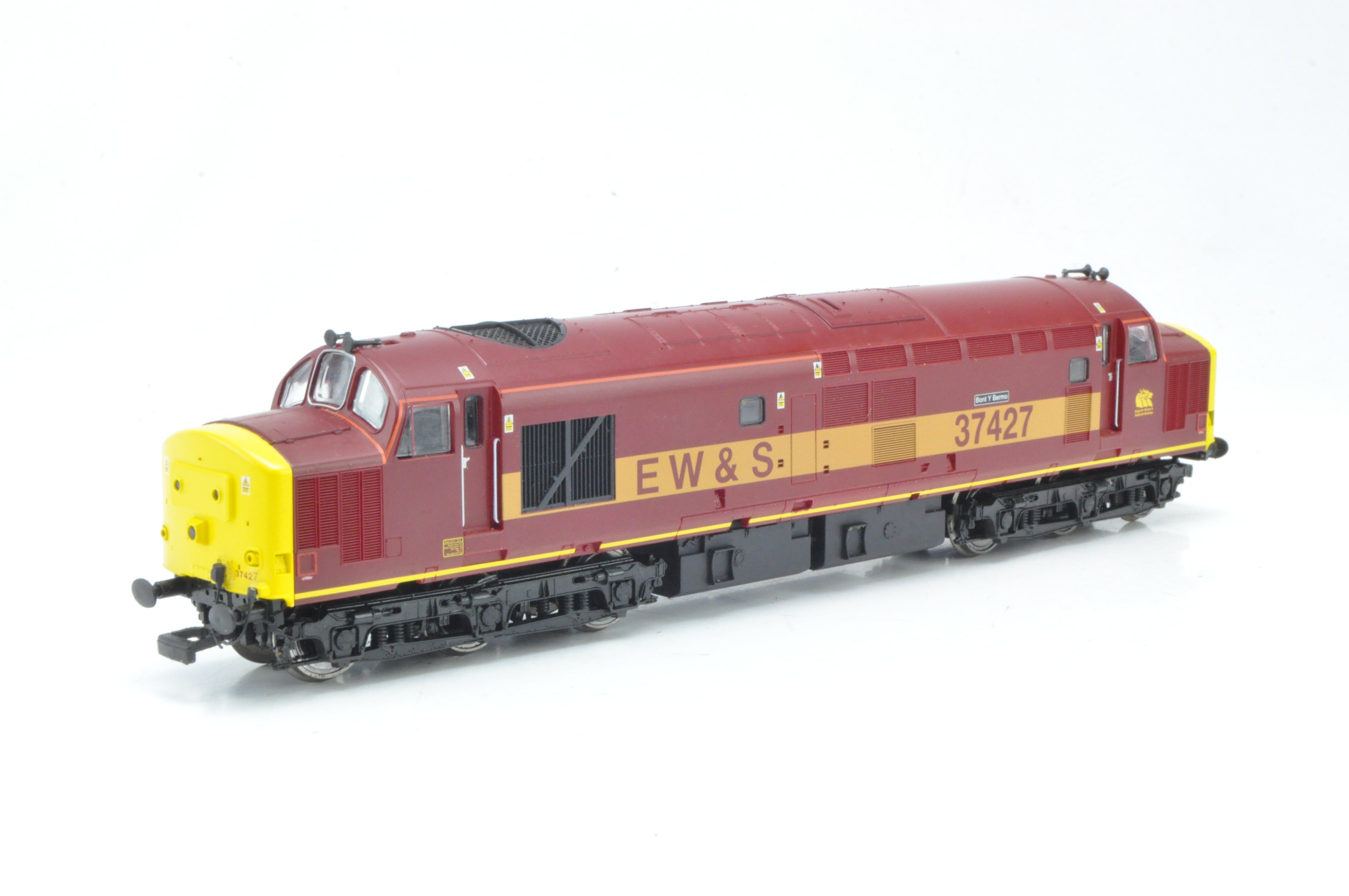 ViTrains OO Gauge 2019 EWS Class 37 Diesel 37427 - Boxed