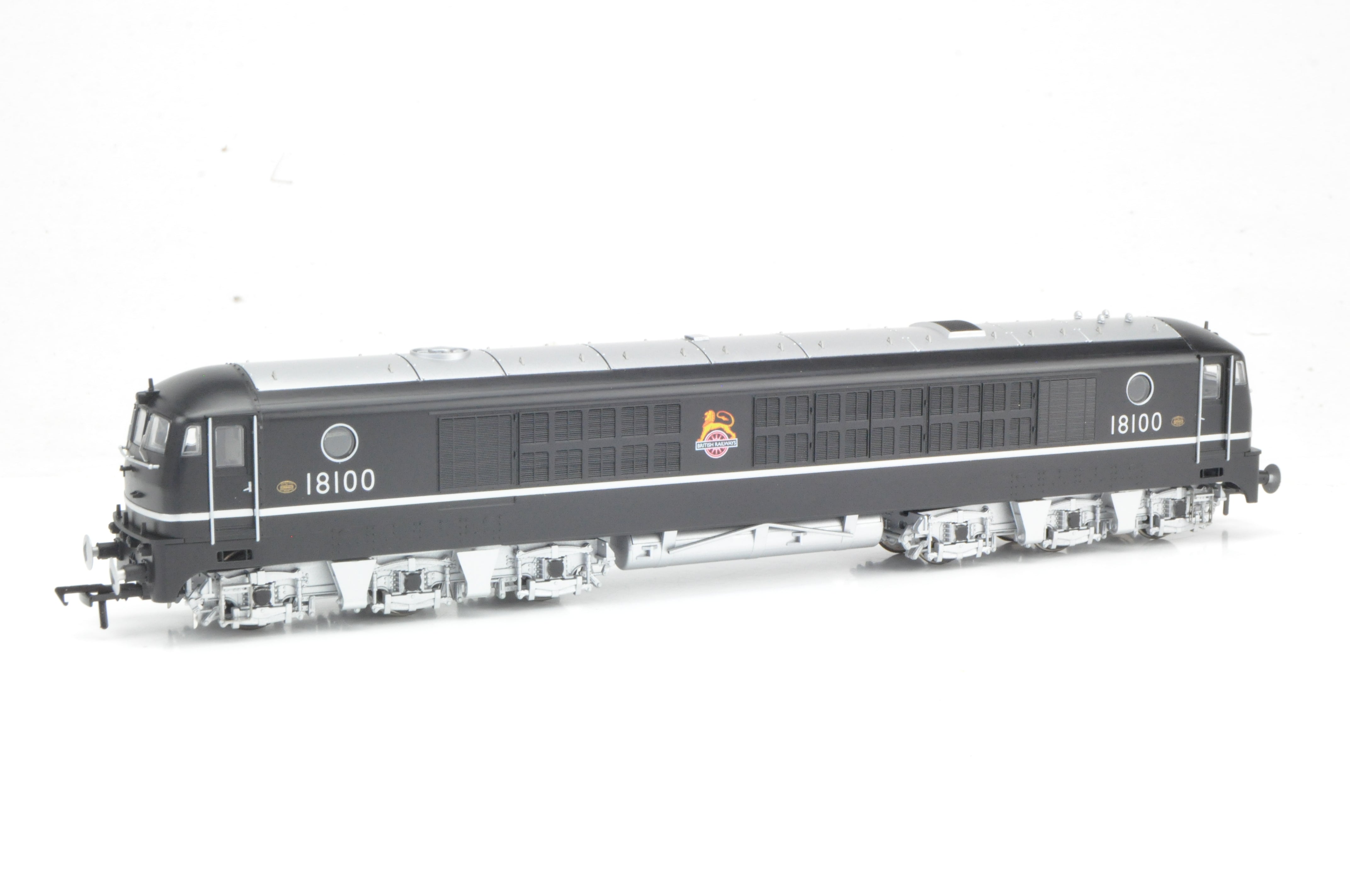 Heljan OO Gauge 1810 BR Gas Turbine 18100 Class in BR Black with Silve