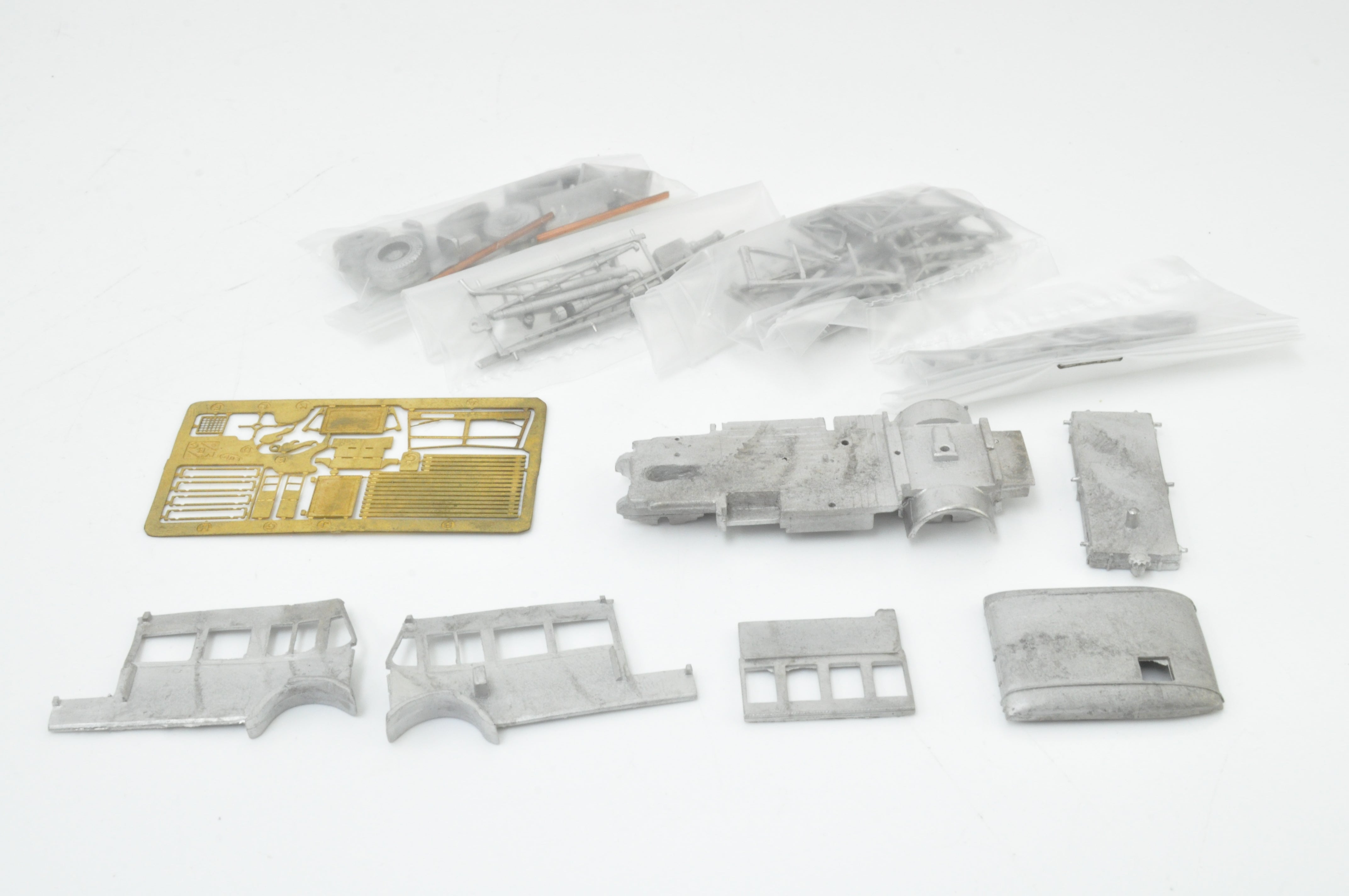 Model Bus Company 1:76 Scale 252 AEC Mercury Tower Wagon Kit