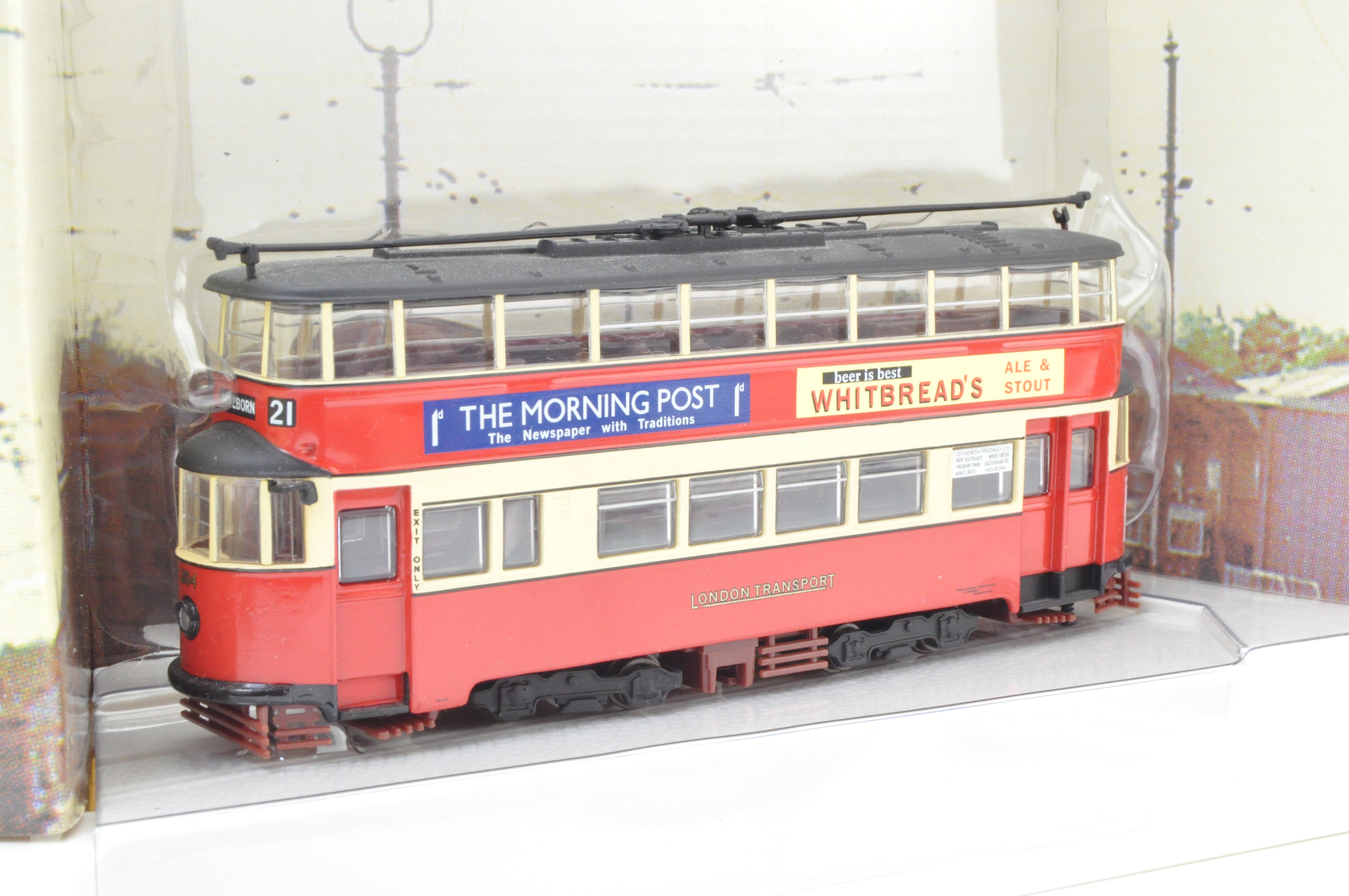 Corgi OO Gauge 1:76 Scale OM40501 Feltham Tram London Transport, Route