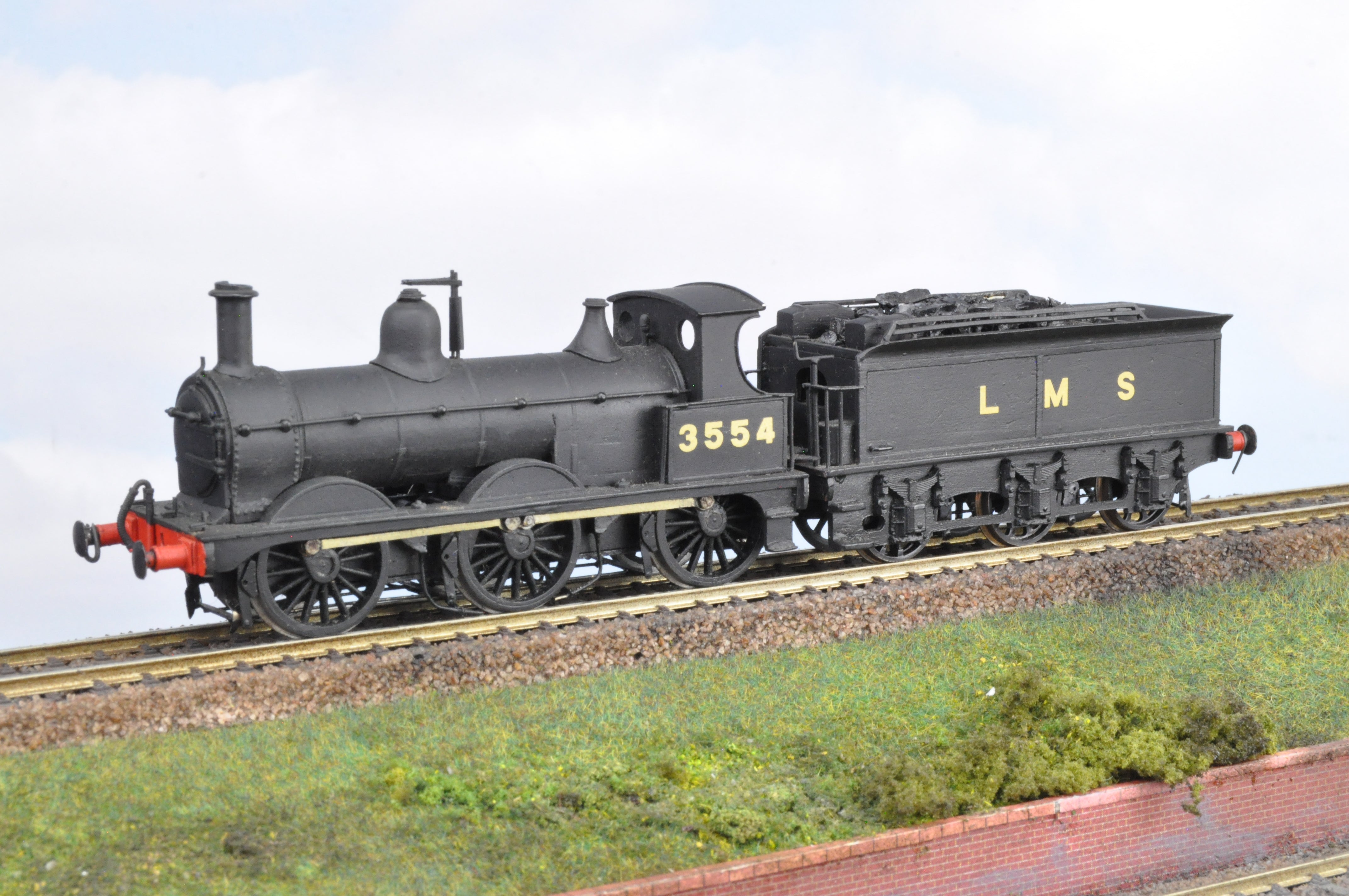 Kit Built OO Gauge LMS Class 2F No.3554 - Aftermarket box