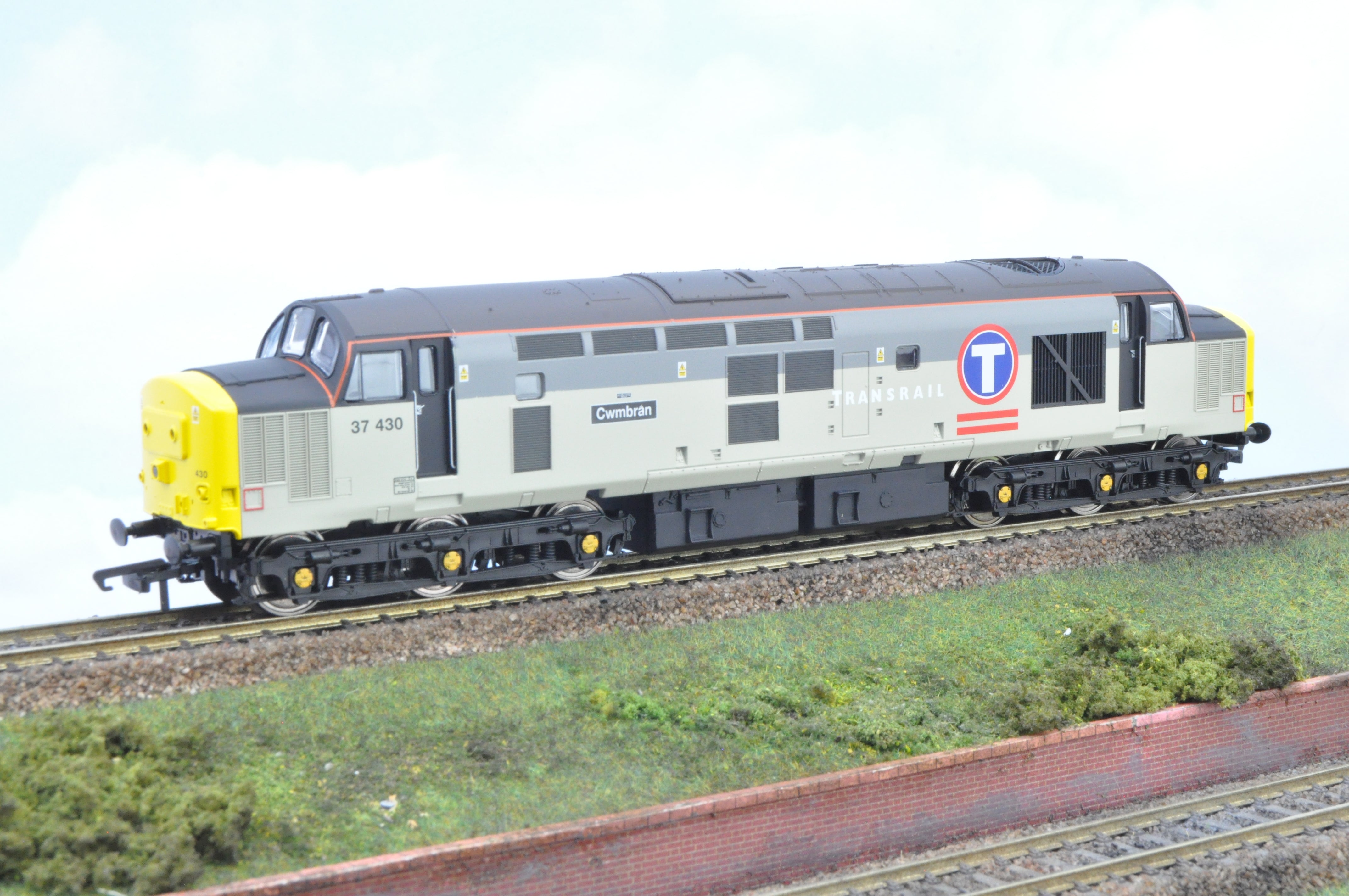 ViTrains OO Gauge V2024 Transrail Big T Class 37/4 No. 37430 'Cwmbran'