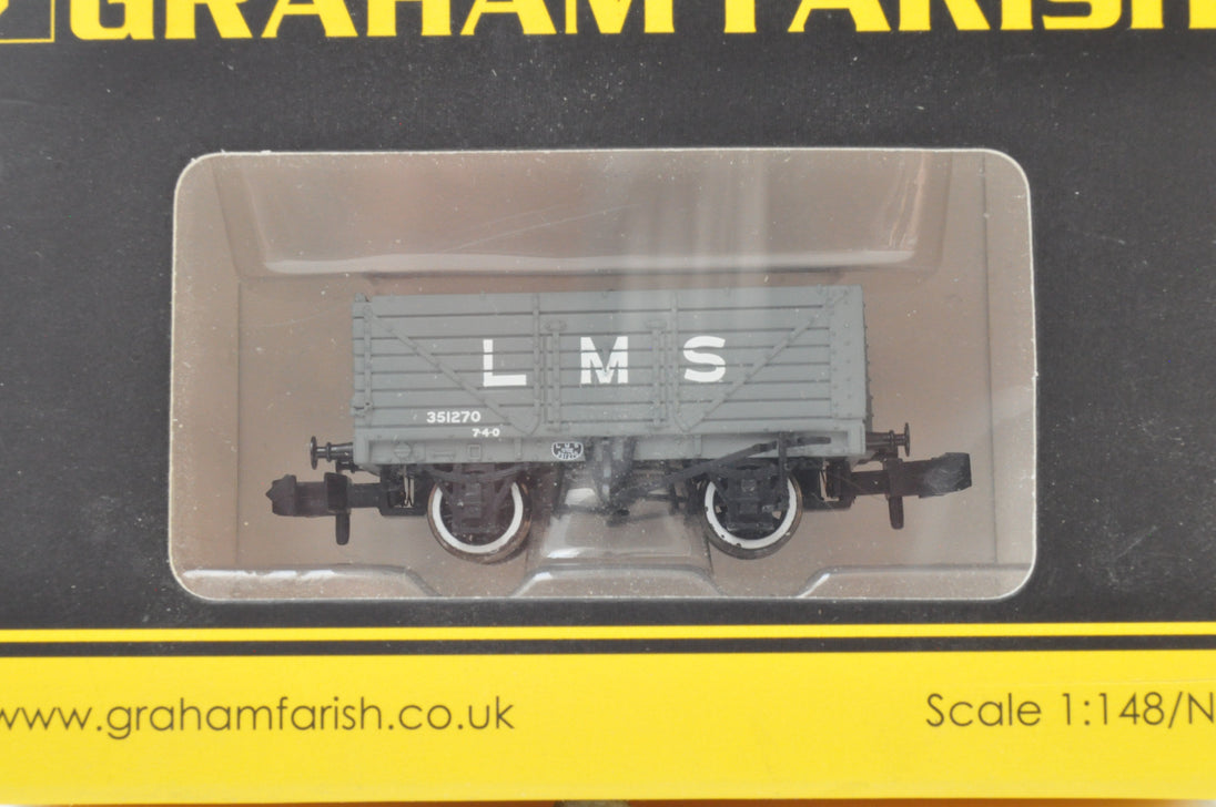 Graham Farish N Gauge LMS Grey 7-Plank Wagon and Midland 20T Brake Van