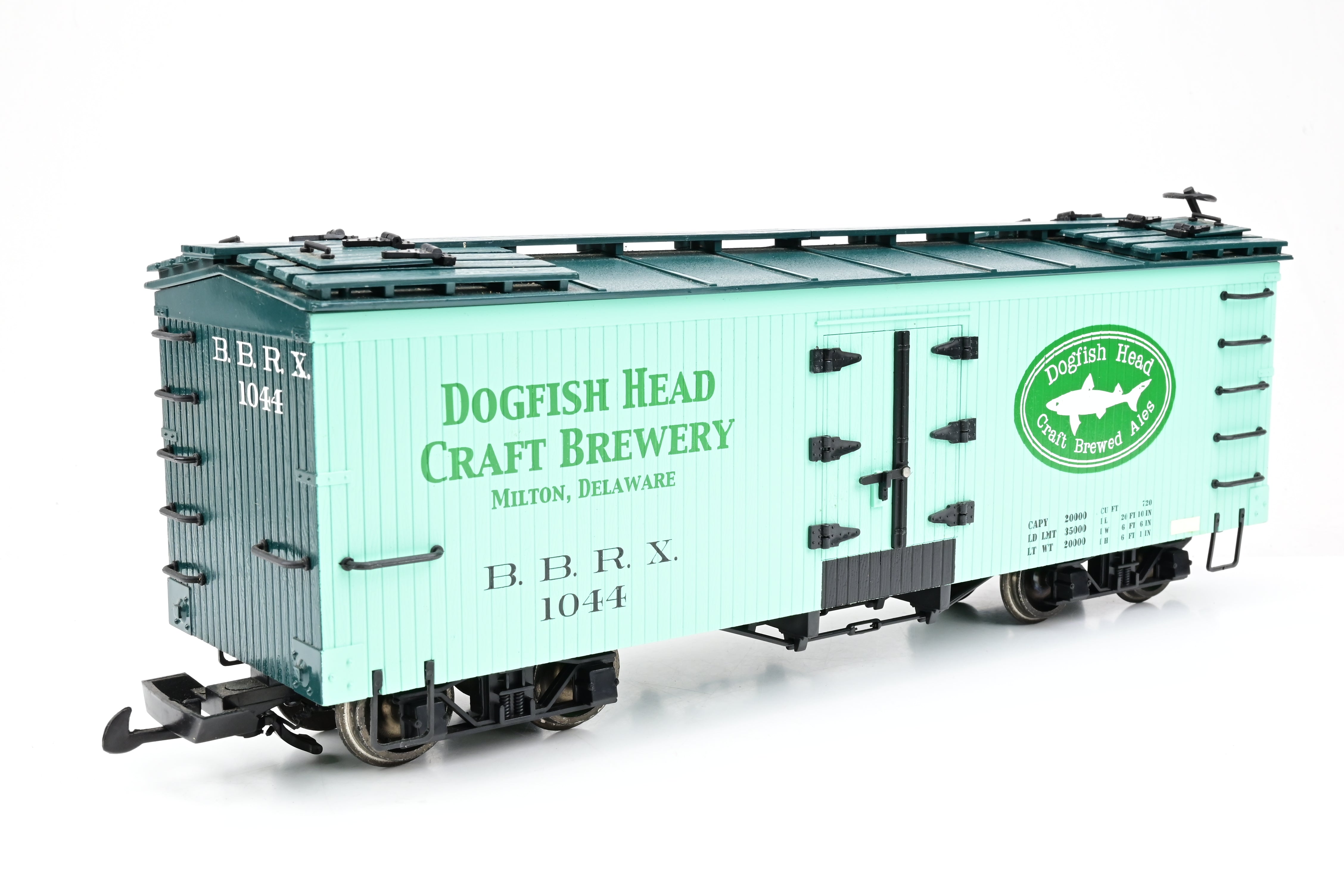 Bachmann G Gauge 'L' Freight Car Billboard Reefer 'Dogfish Head Craft