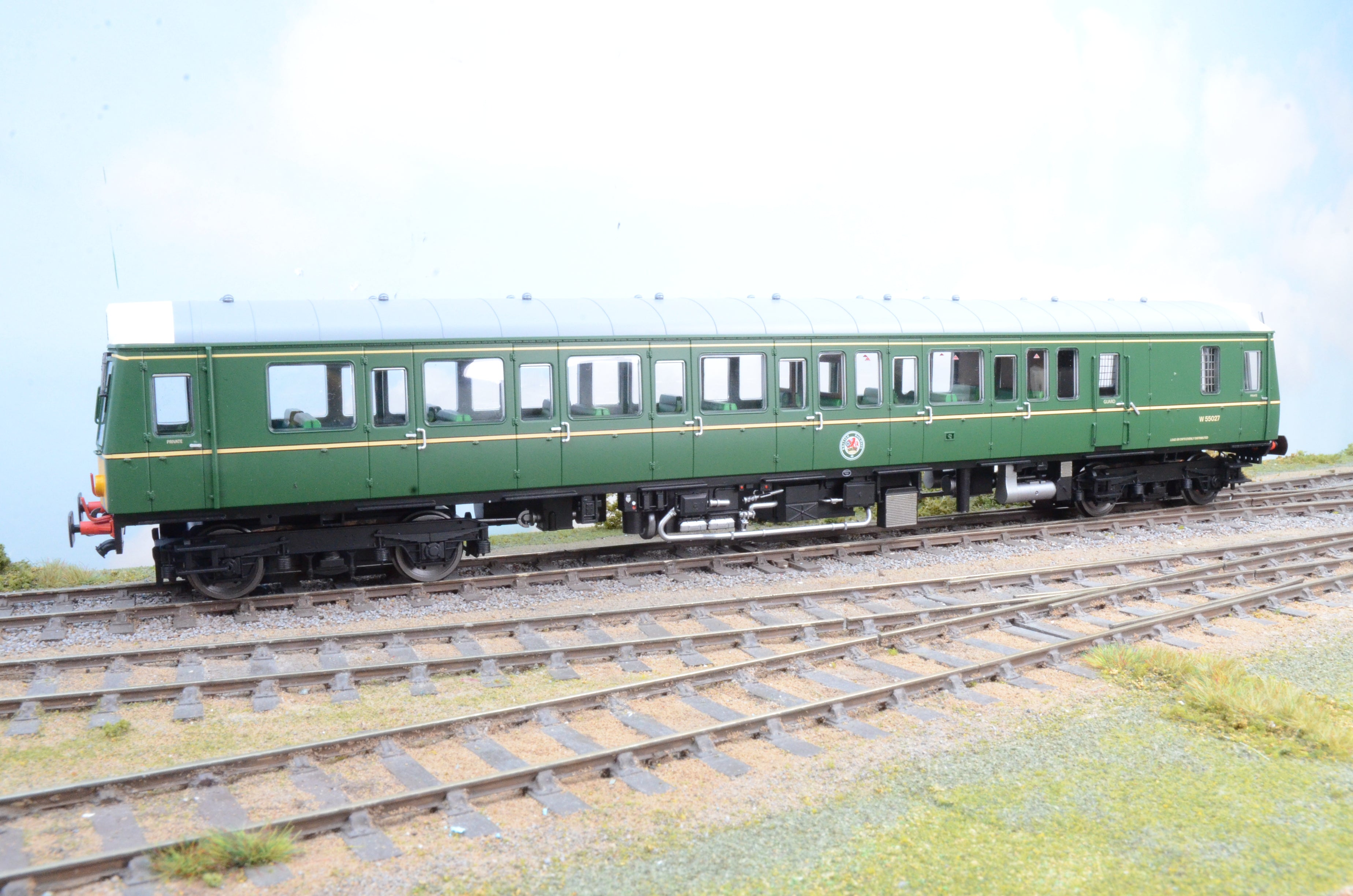 Dapol 7mm O Gauge 7D-009-002 BR Green SYP Class 121 W55027