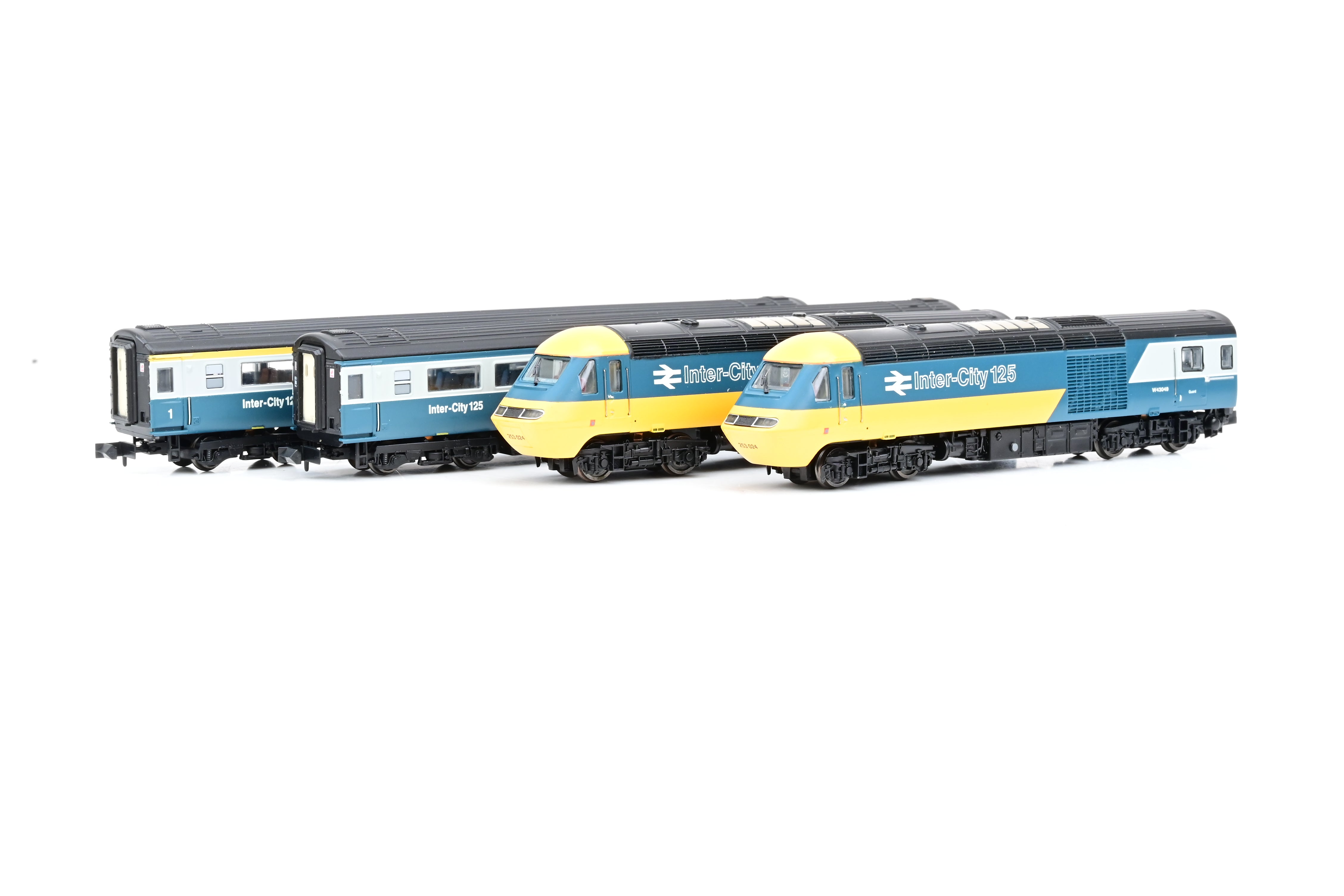 Dapol N Gauge ND-122A BR Intercity 125 Blue & Grey Class 43 HST Train