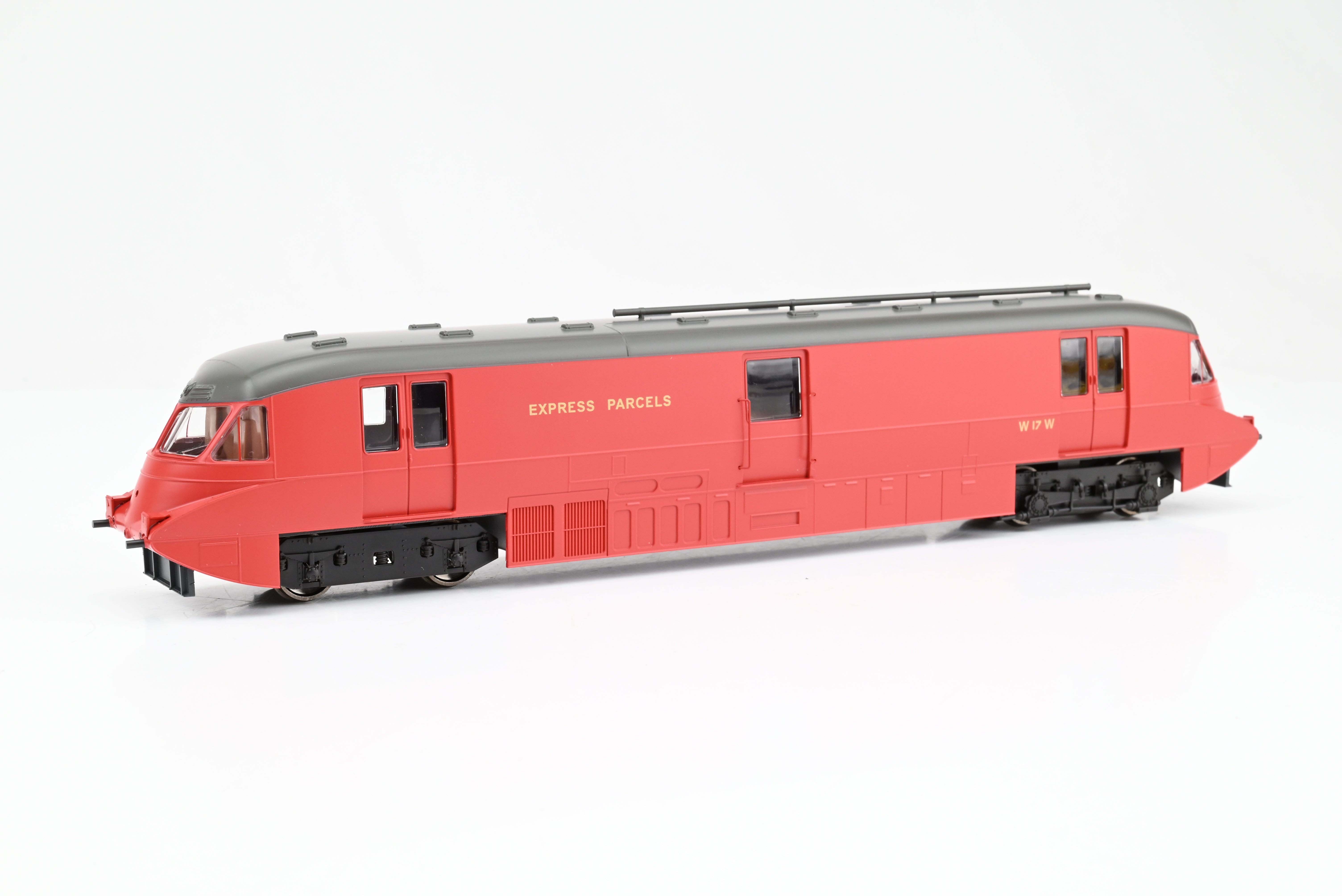 Dapol OO Gauge 4D-011-101 BR Crimson 'Express Parcels' Streamlined Rai