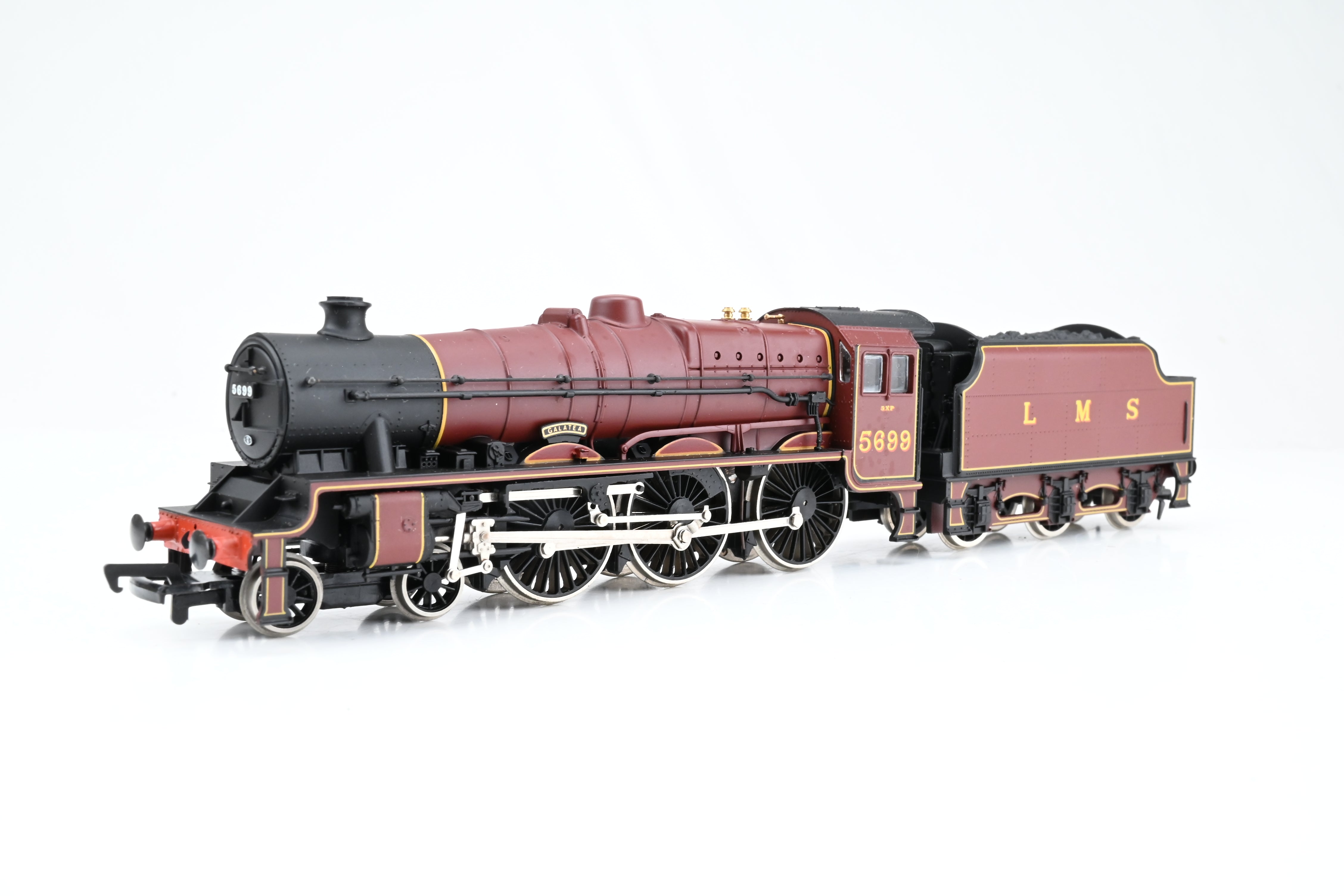 Bachmann OO Gauge 31-150A LMS Crimson 4-6-0 Jubilee Class 5XP w/ Stani