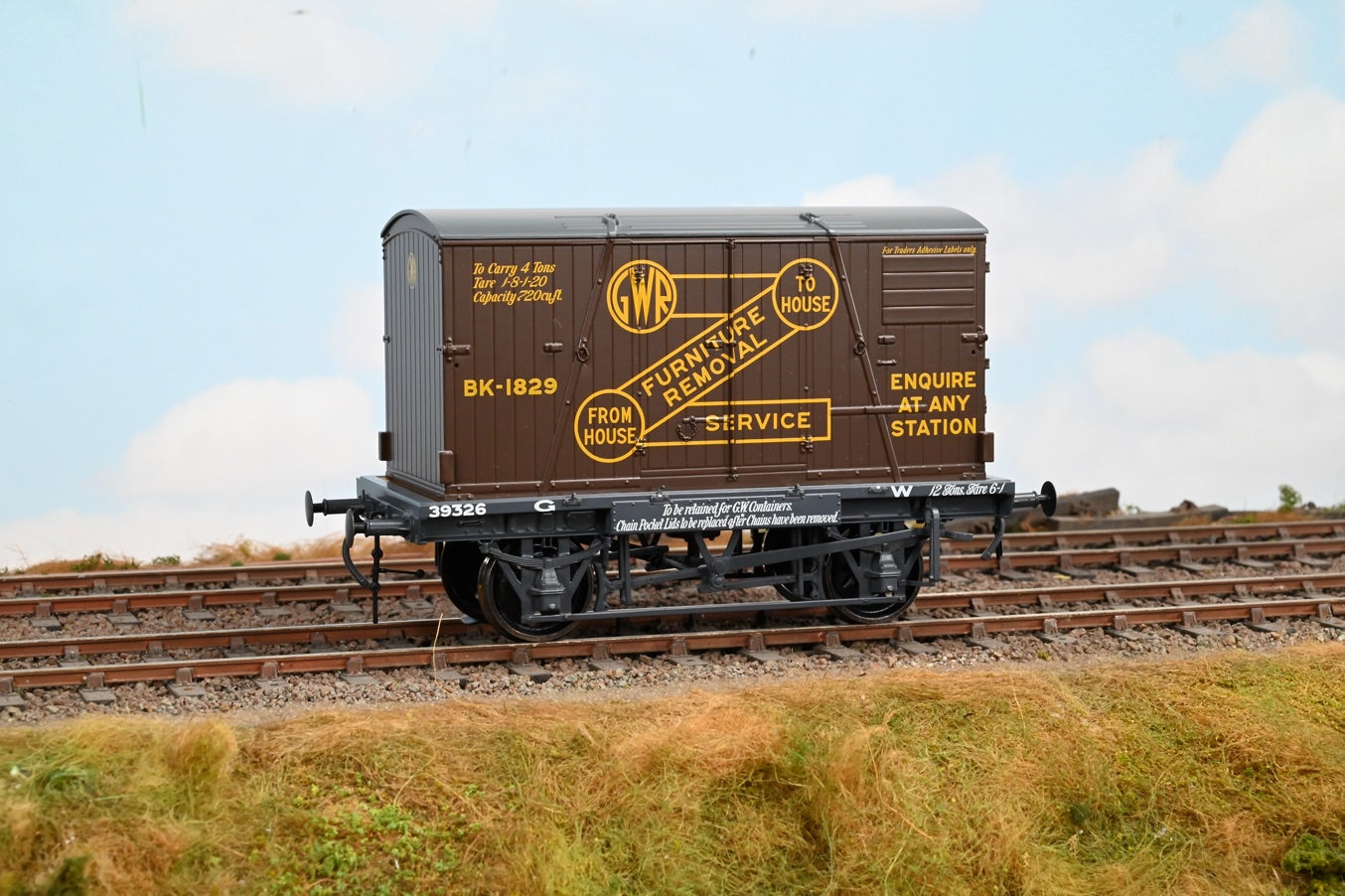 Dapol O Gauge 7F-037-001 GWR Conflat 39860 BD2 Choc, Container B-2020