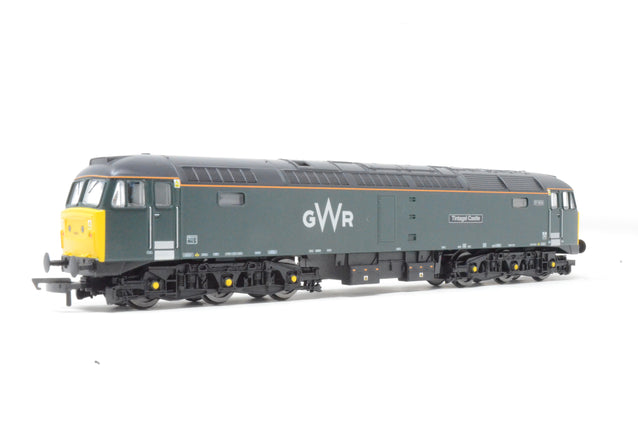 Hornby Railroad Plus OO Gauge R30181 GWR Class 57 57603 'Tintagel Cast