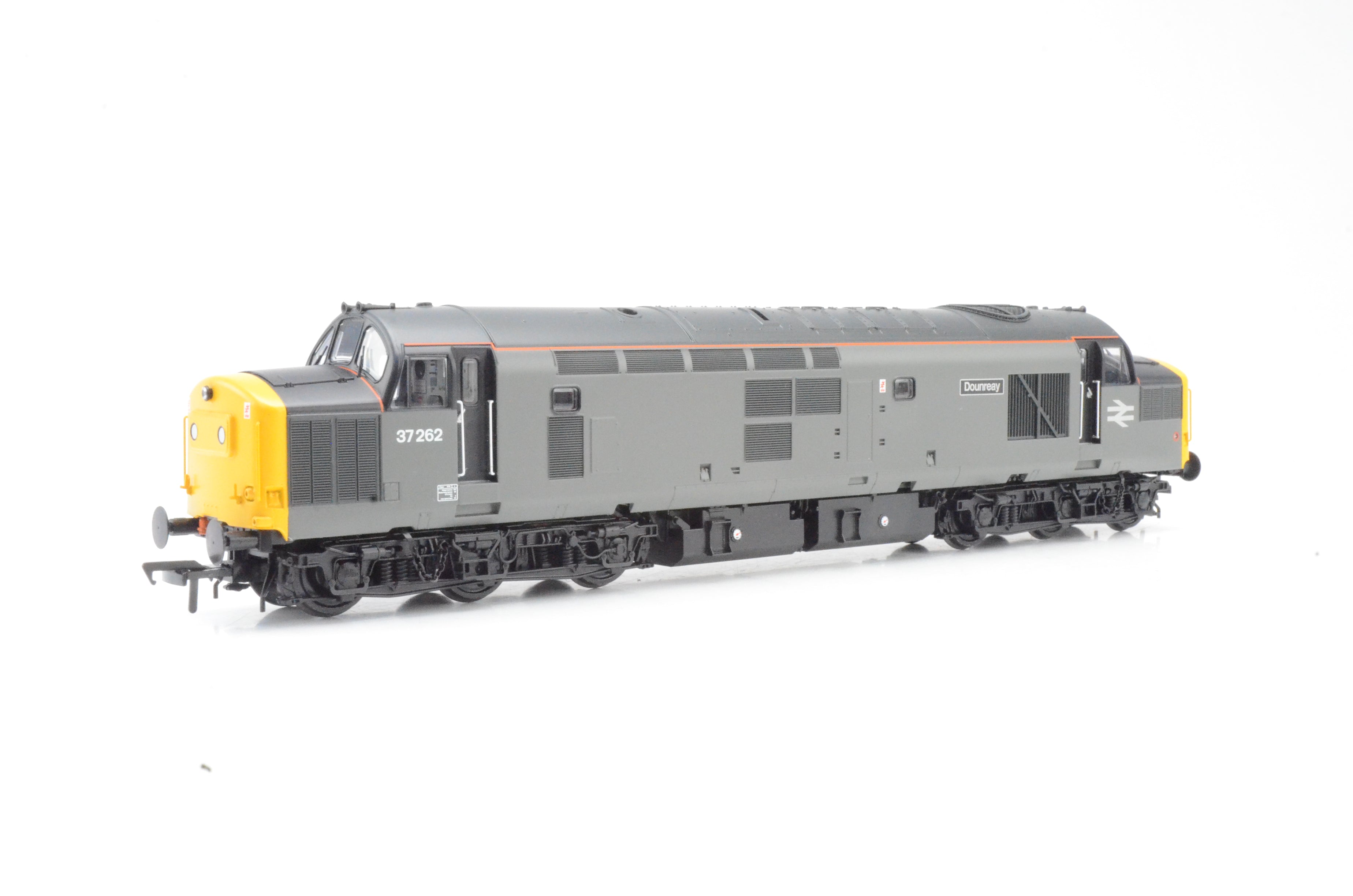 Bachmann OO Gauge 35-311 Class 37/0 Centre Headcode 37262 'Dounreay' B