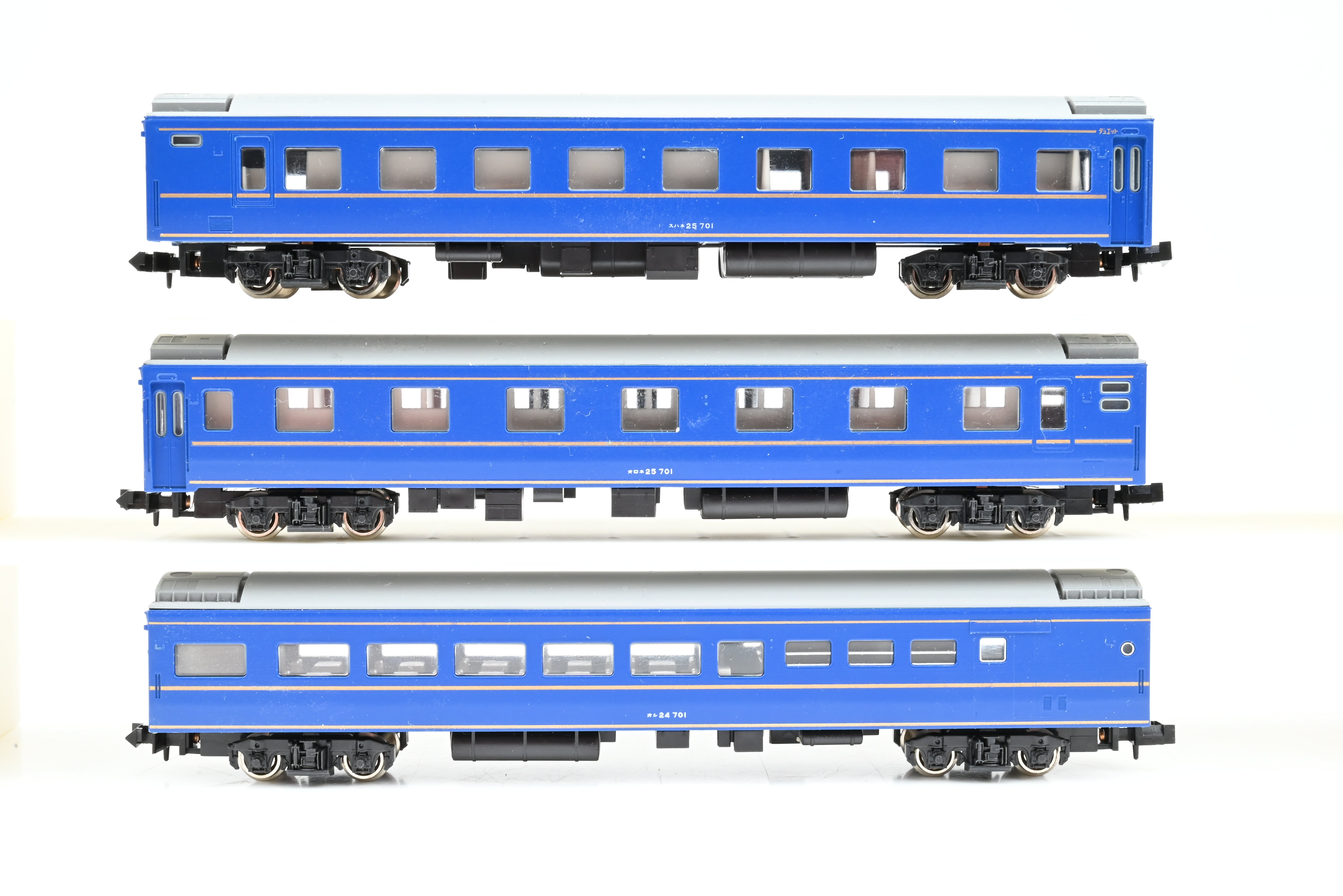 Kato N Gauge 10-068 JNR Blue Series 25-24 Gold Line / Gold Band Type 3