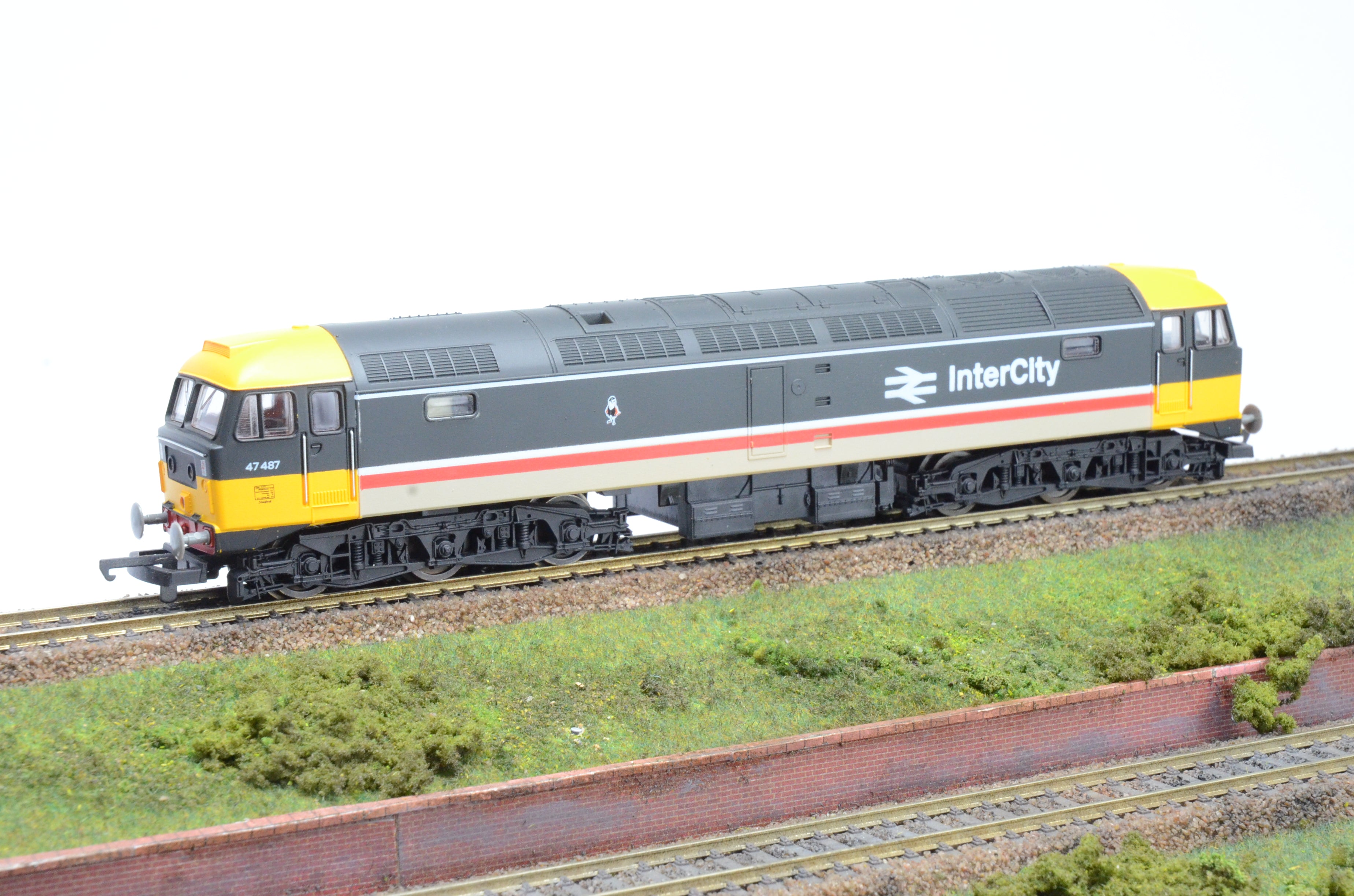 Lima OO Gauge L2051214 BR Intercity Executive Class 47 No. 47487 - Box