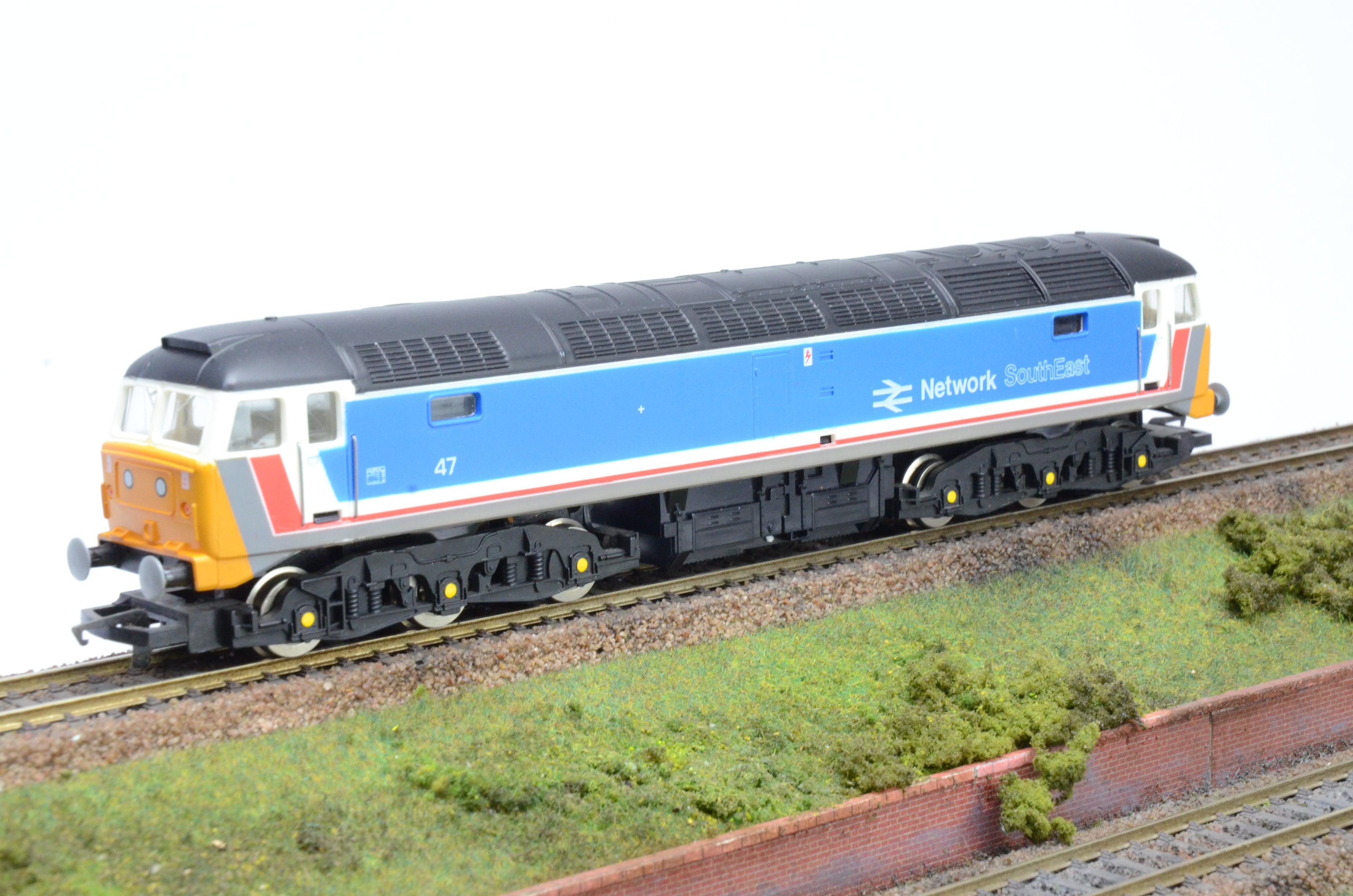 Hornby OO Gauge R219 Network SouthEast Class 47 Unnumbered - Incorrect