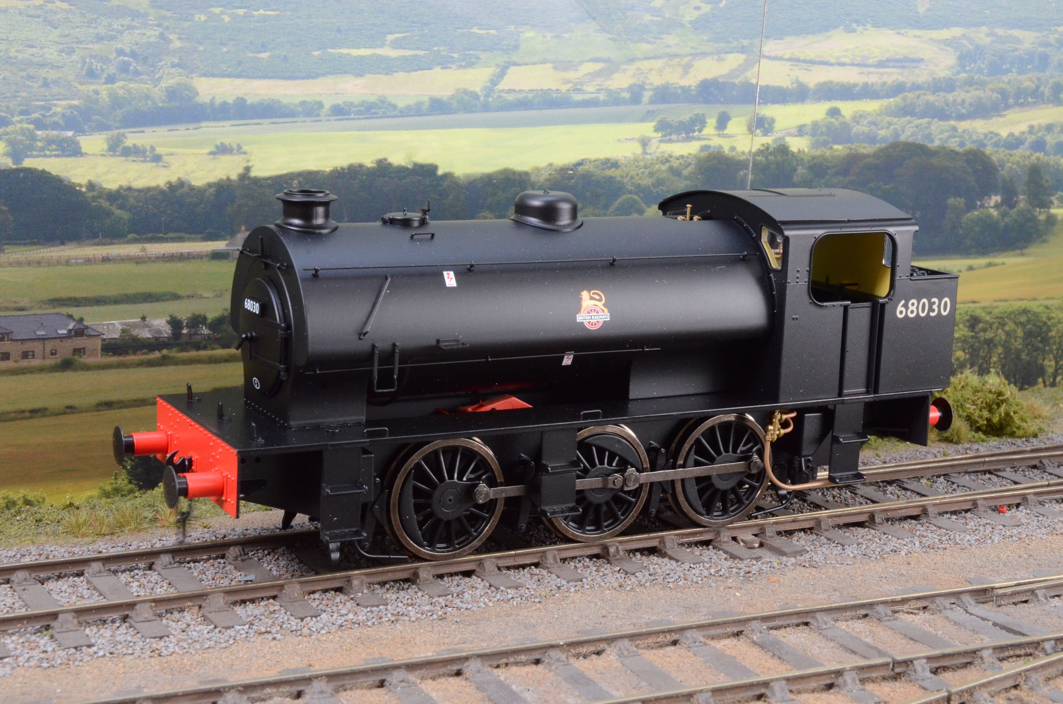 Dapol 7mm O Gauge 7S-094-003 0-6-0 J94 BR Black with Early Crest 68030