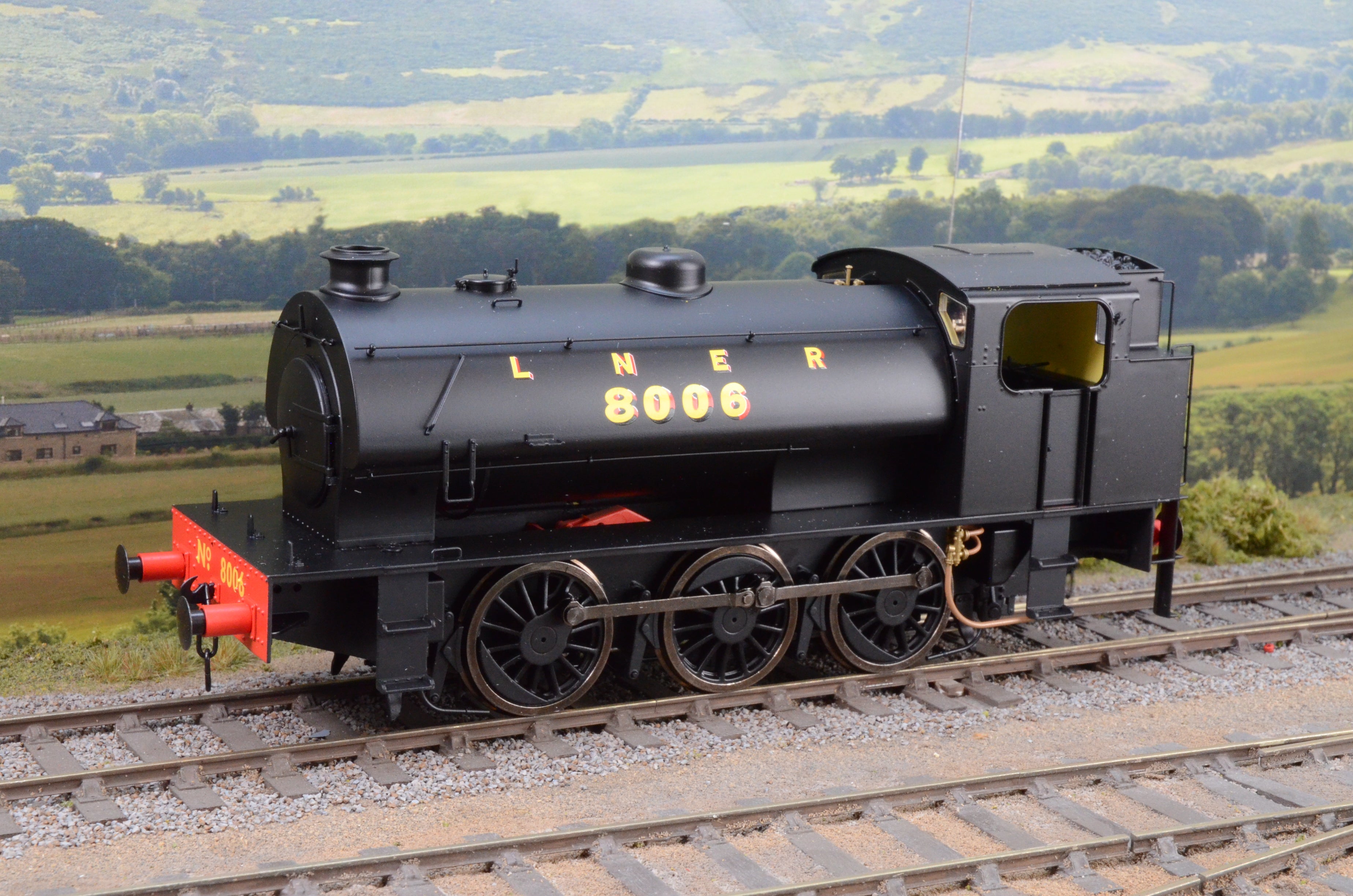 Dapol 7mm O Gauge 7S-094-001 0-6-0 J94 LNER Black (Hopper Style Bunker