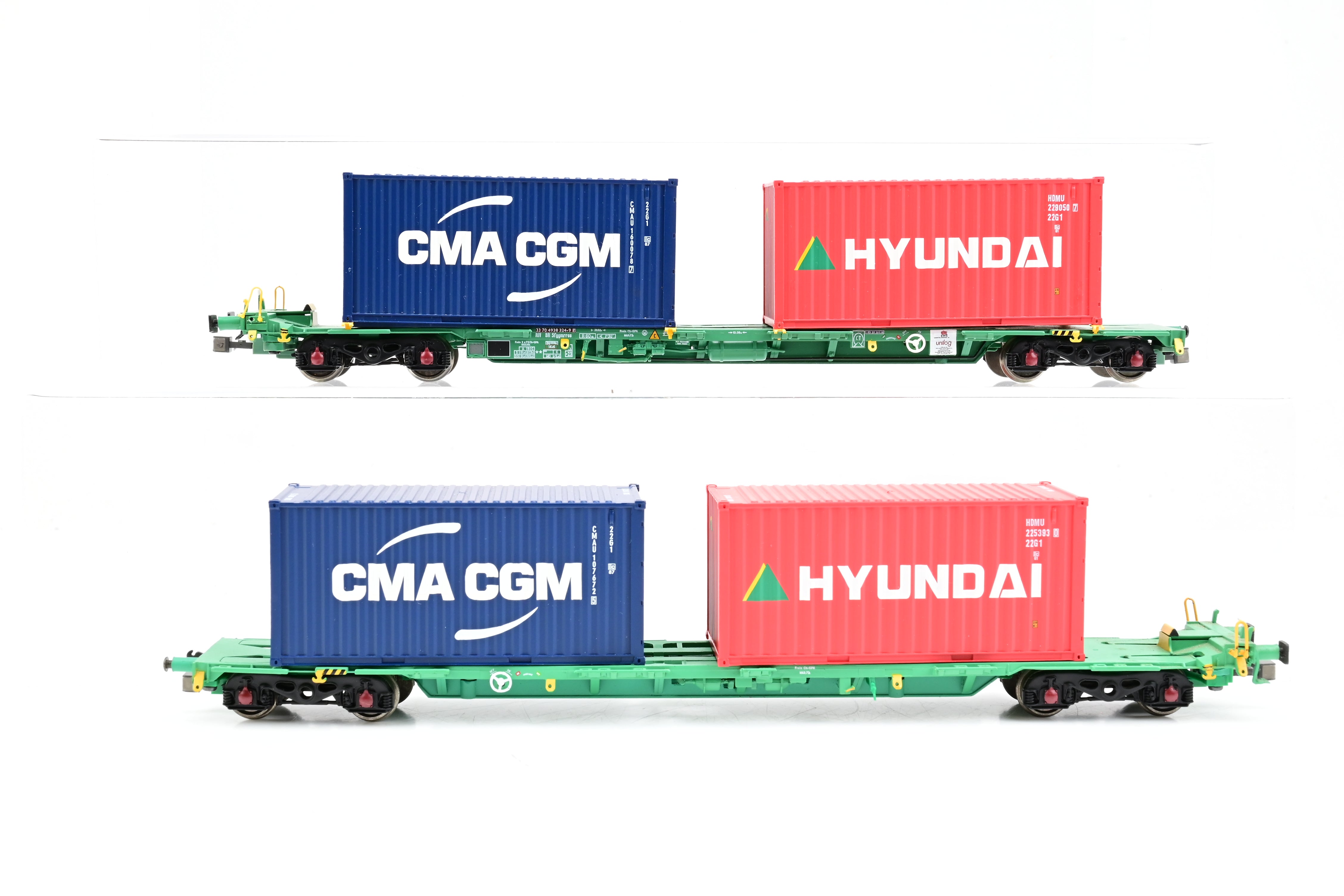 Bachmann OO Gauge 37-321A Intermodal Bogie Wagons with Two Pairs of 20