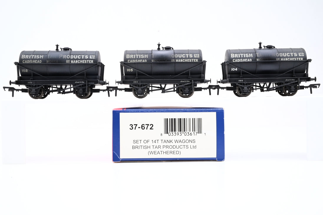 Bachmann OO Gauge 37-672 Set of 3 14T Tank Wagons British Tar Products