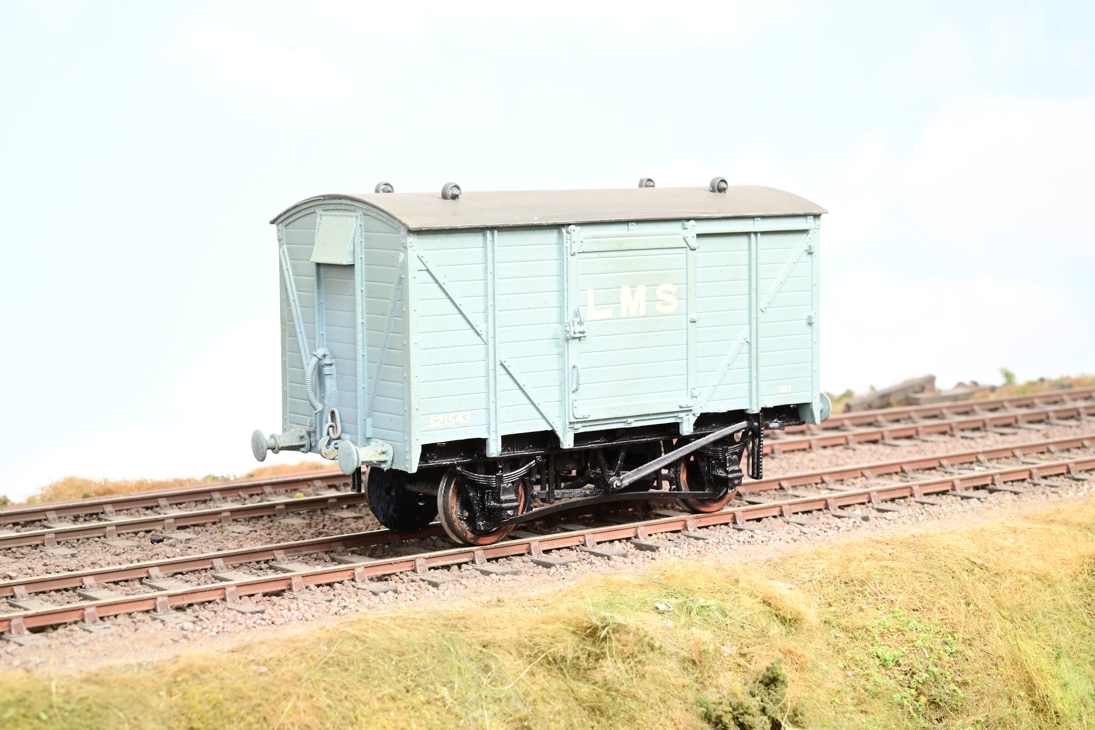 Kit Built 7mm O Gauge LMS 12 Ton Ventilated Van No.521543