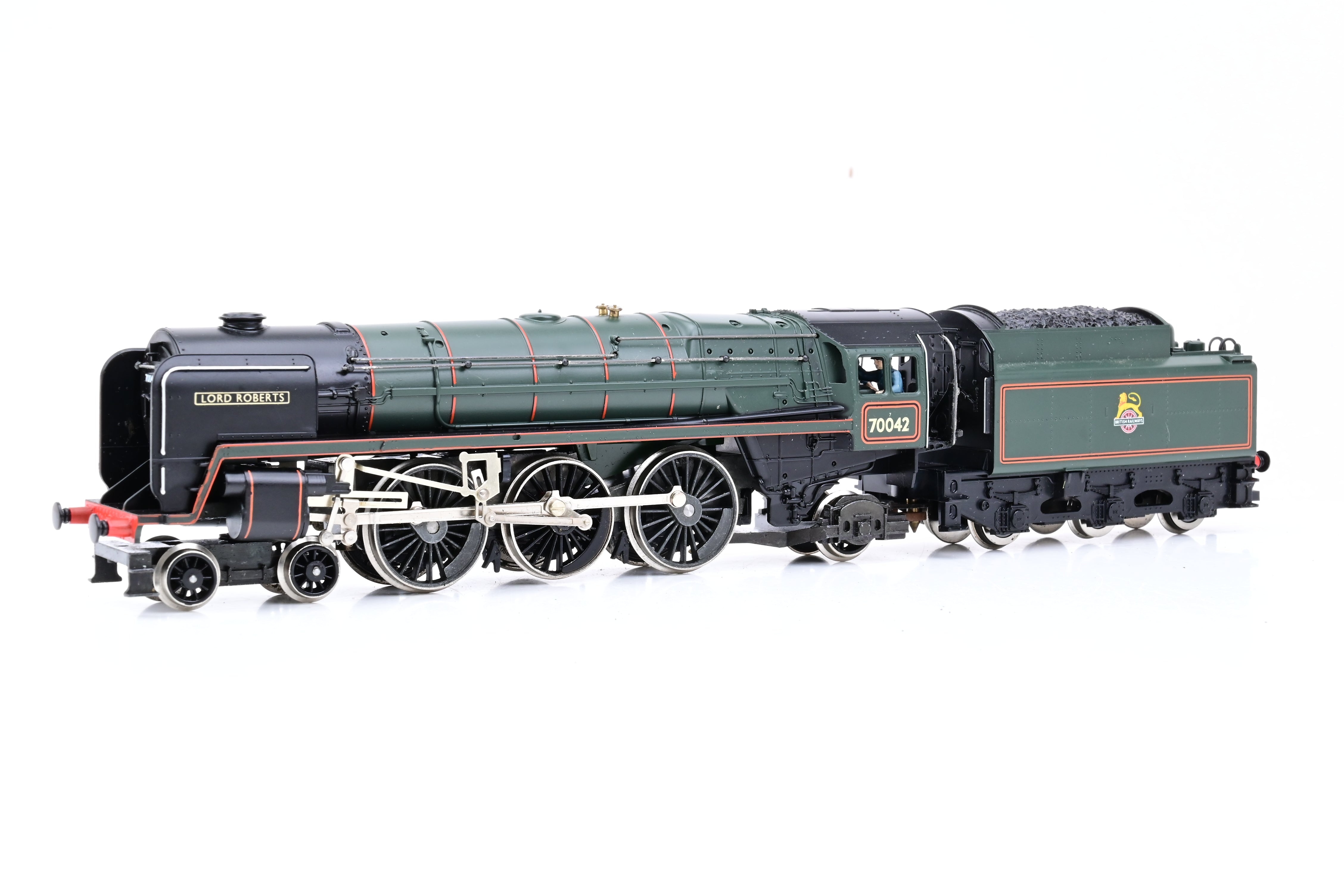 Hornby OO Gauge R2010 BR Green Early Emblem 4-6-2 Britannia Class No.7