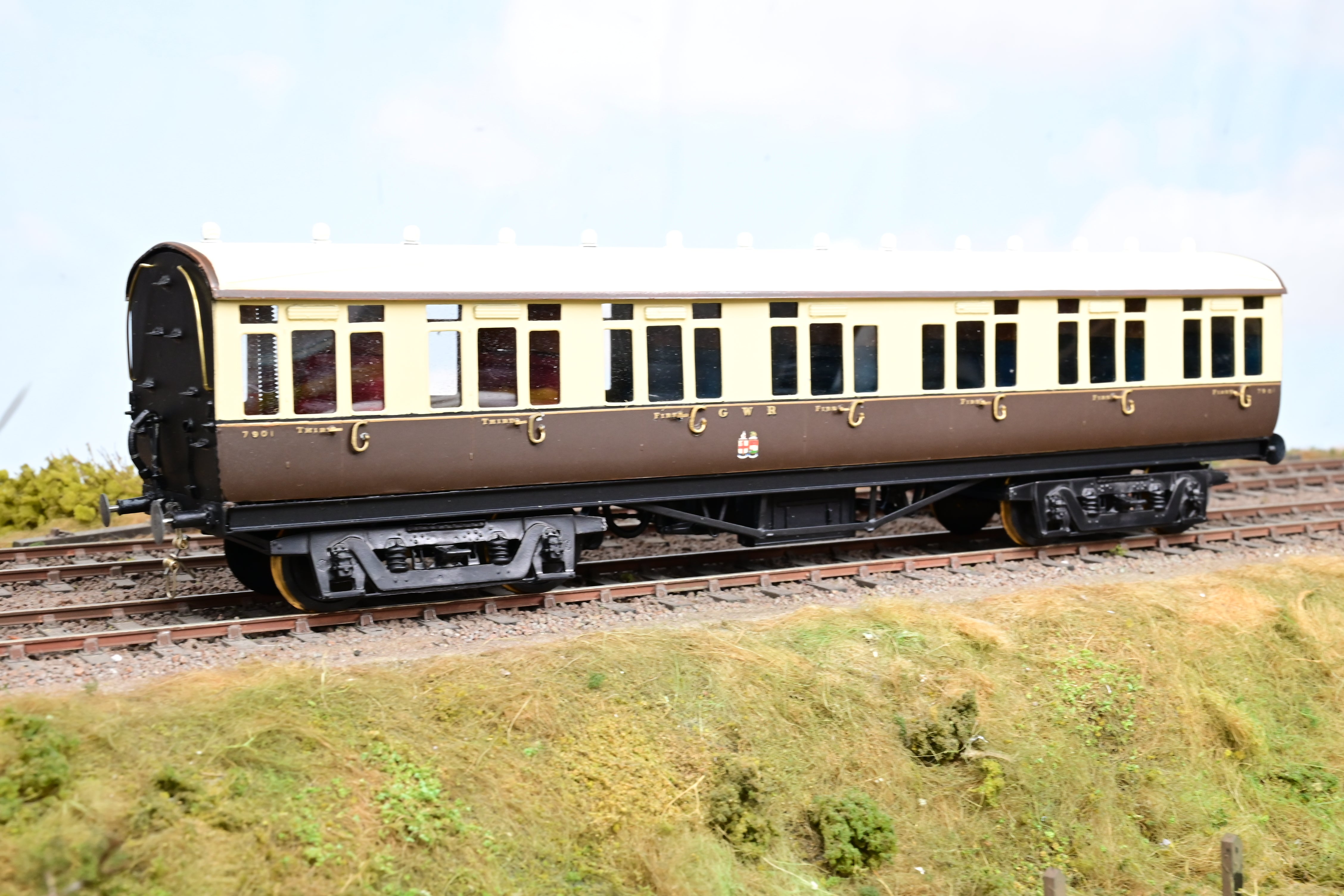 Kit Built 7mm O Gauge GWR Toplight Suburban Composite Coach No.7901