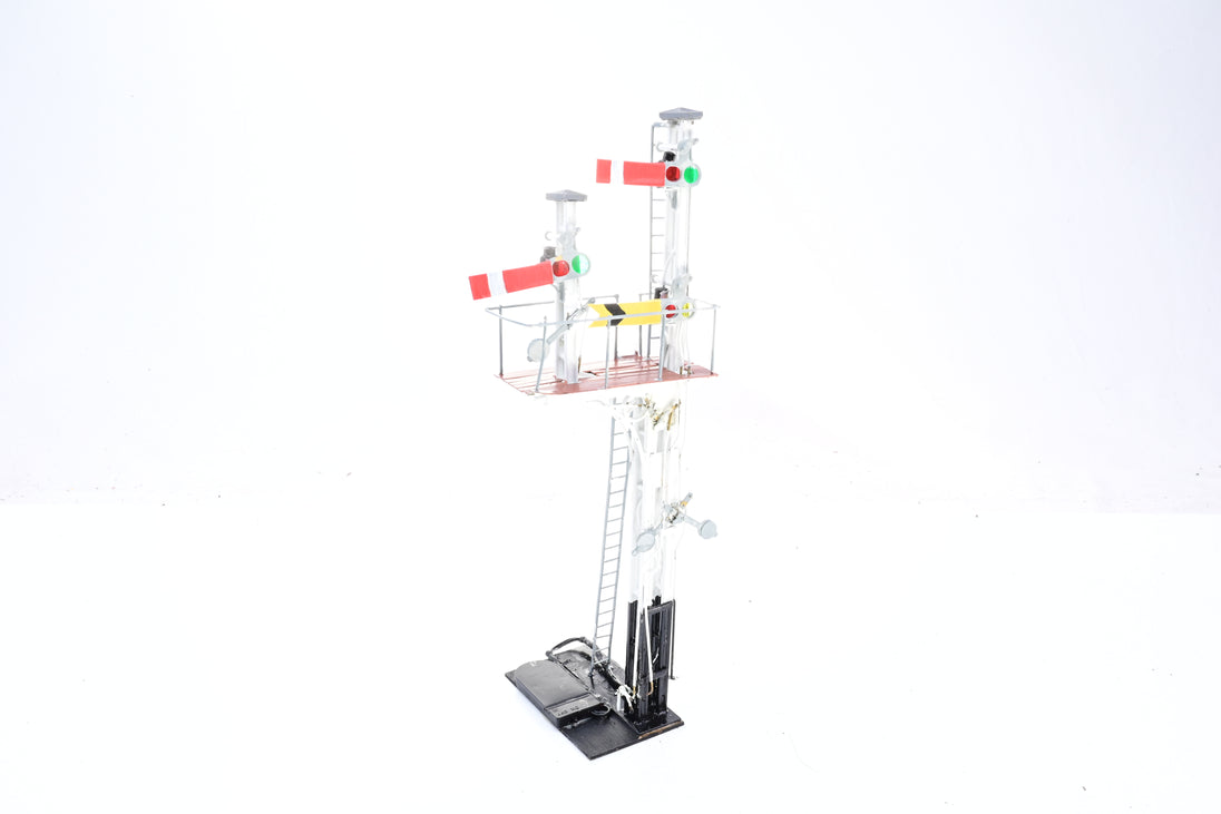 Kit Built Gauge 1 Left-Hand Triple Signal