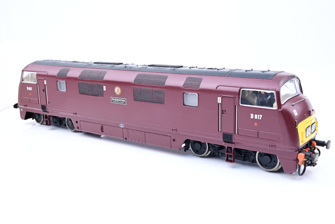 Bachmann OO Gauge BR Maroon Class 42 Warship No.D817 'Foxhound'