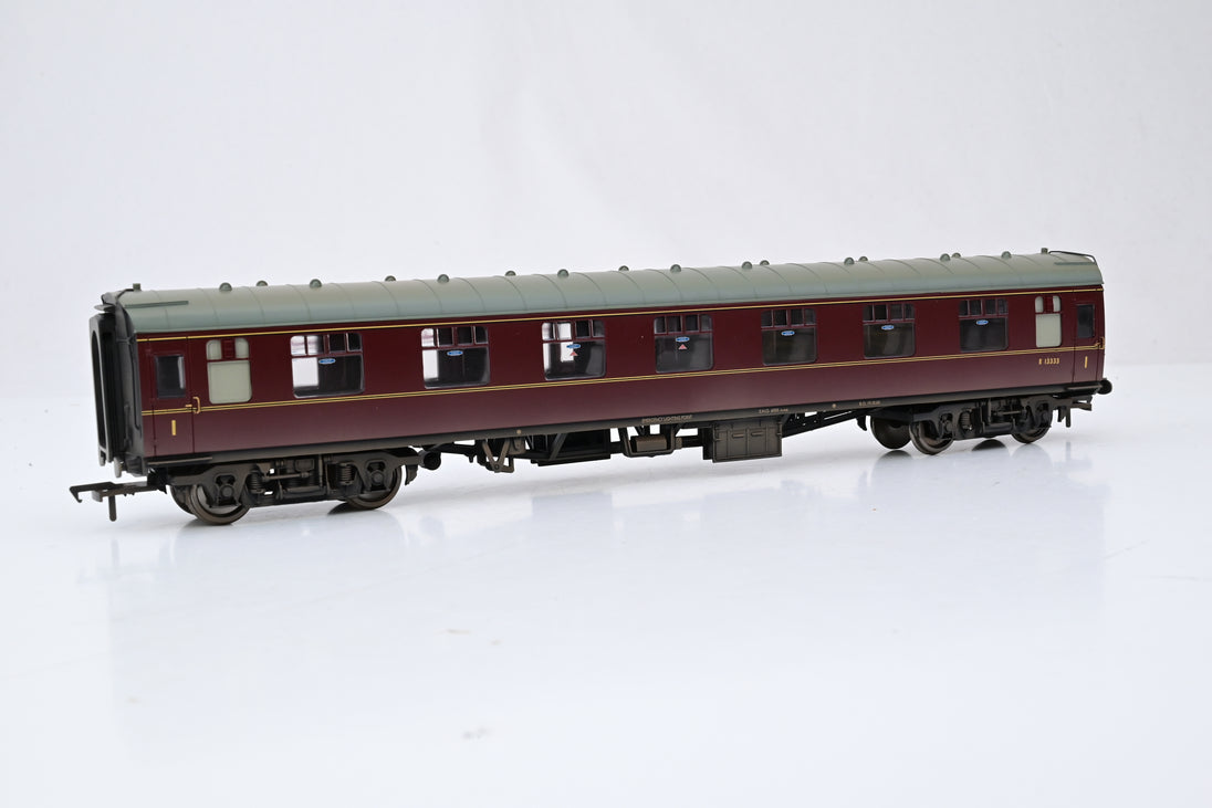 Bachmann OO Gauge 39-151E BR Mk1 FK Coach First Corridor Maroon (Weath