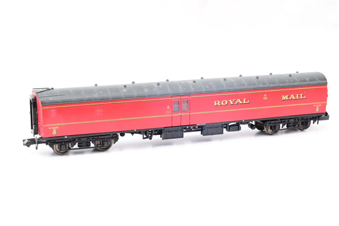 Graham Farish N Gauge 374-903 Mk I TPO in Royal Mail Red No.W80300 - U